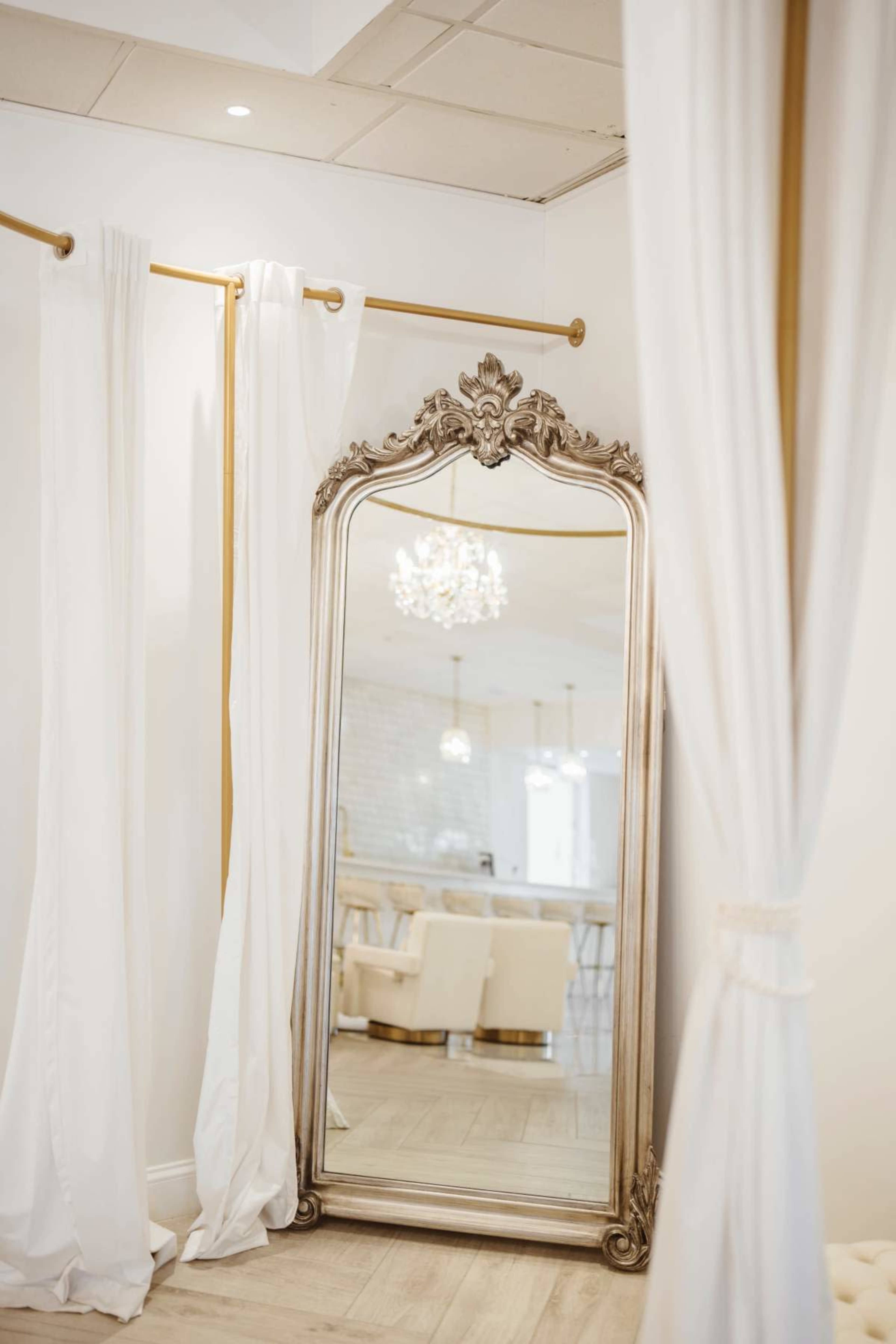 Victoria Elizabeth Suite Experience, East Northport, NY | Event | Peerspace