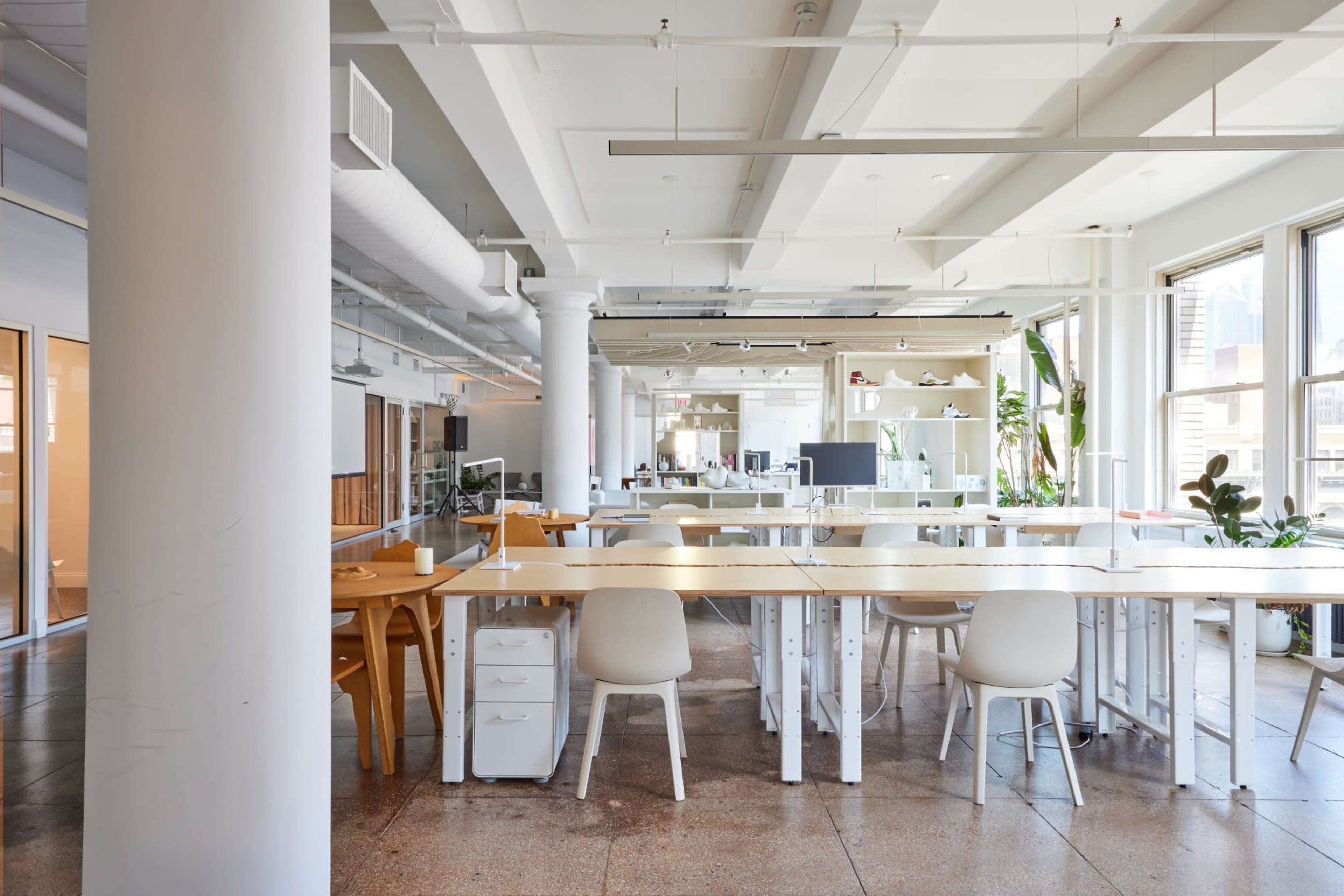 Modern Open-Concept Office in Manhattan, New York, NY | Off-Site ...