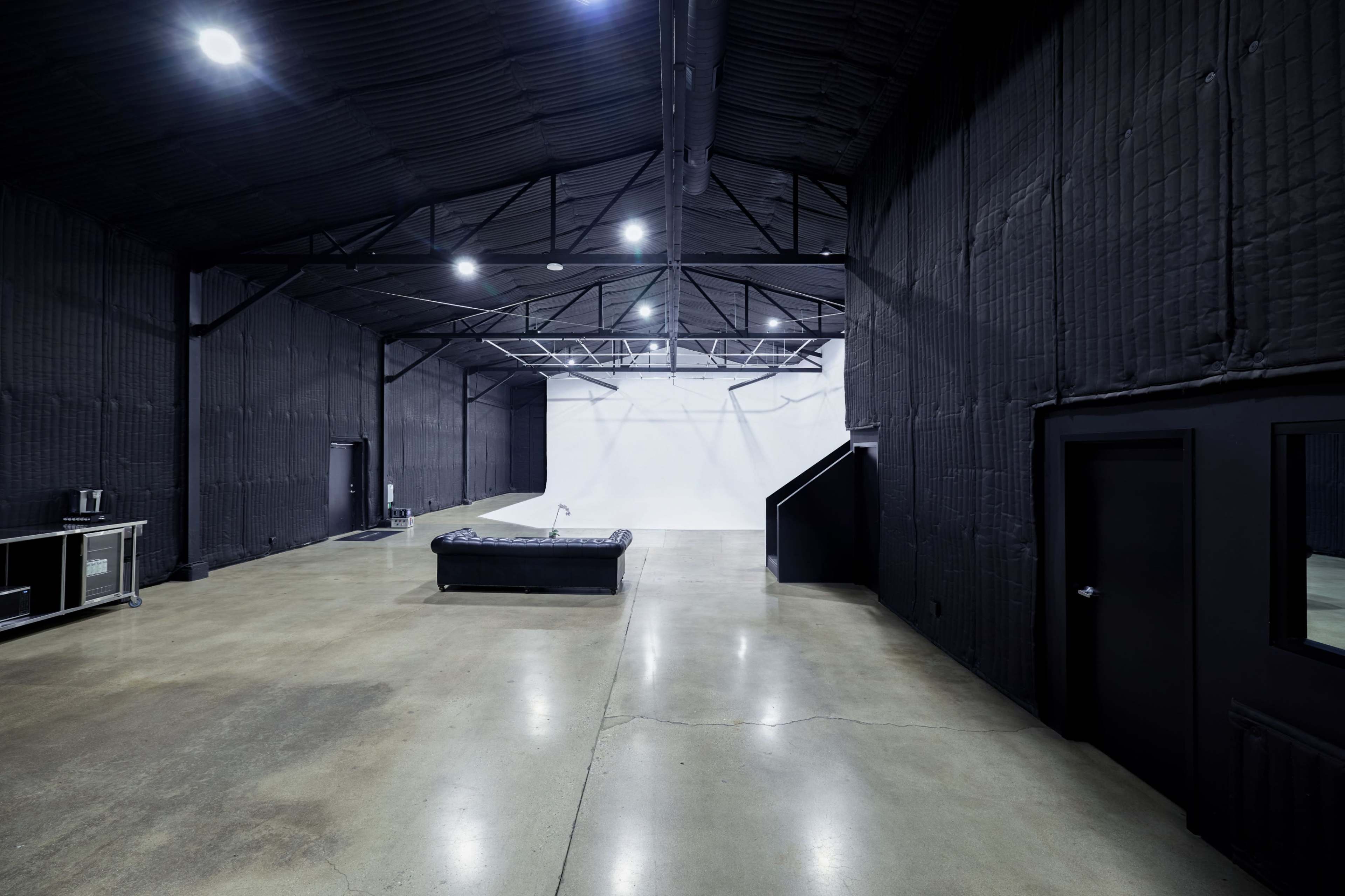 Spacious 5,200+ sq. ft. Studio with Large Cyc Wall & Private Outdoor Space, Los Angeles, CA ...