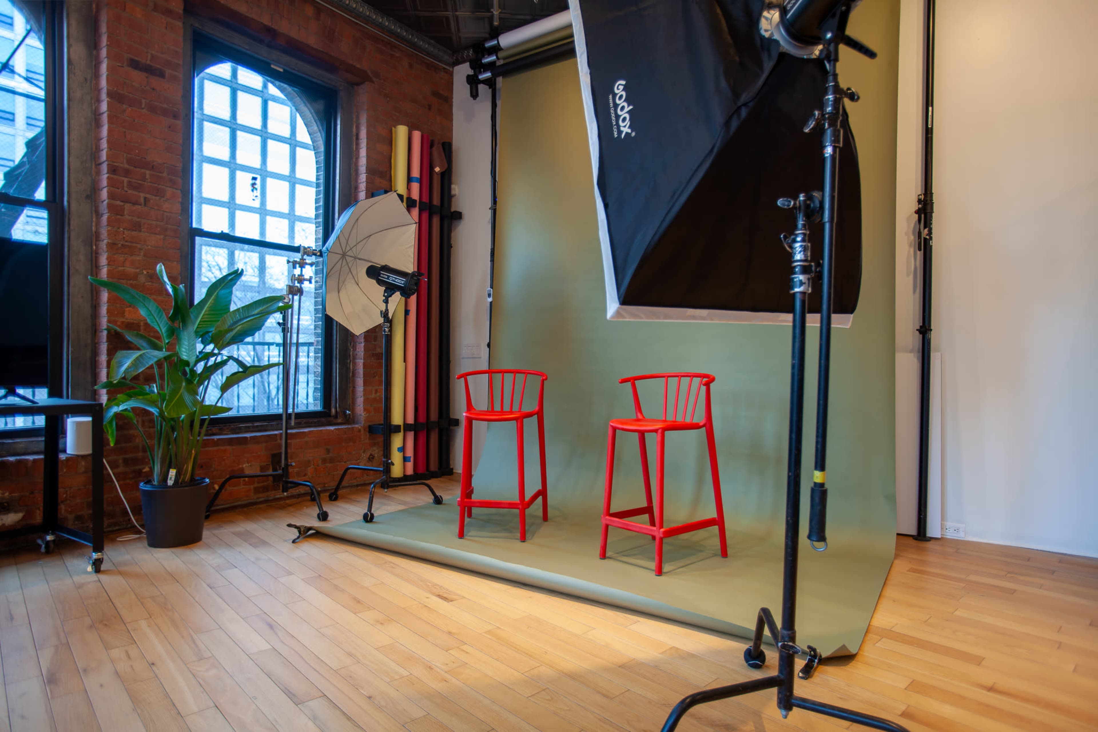 Fitbar Studios: SoHo loft perfect for fashion shoots, styling, and ...