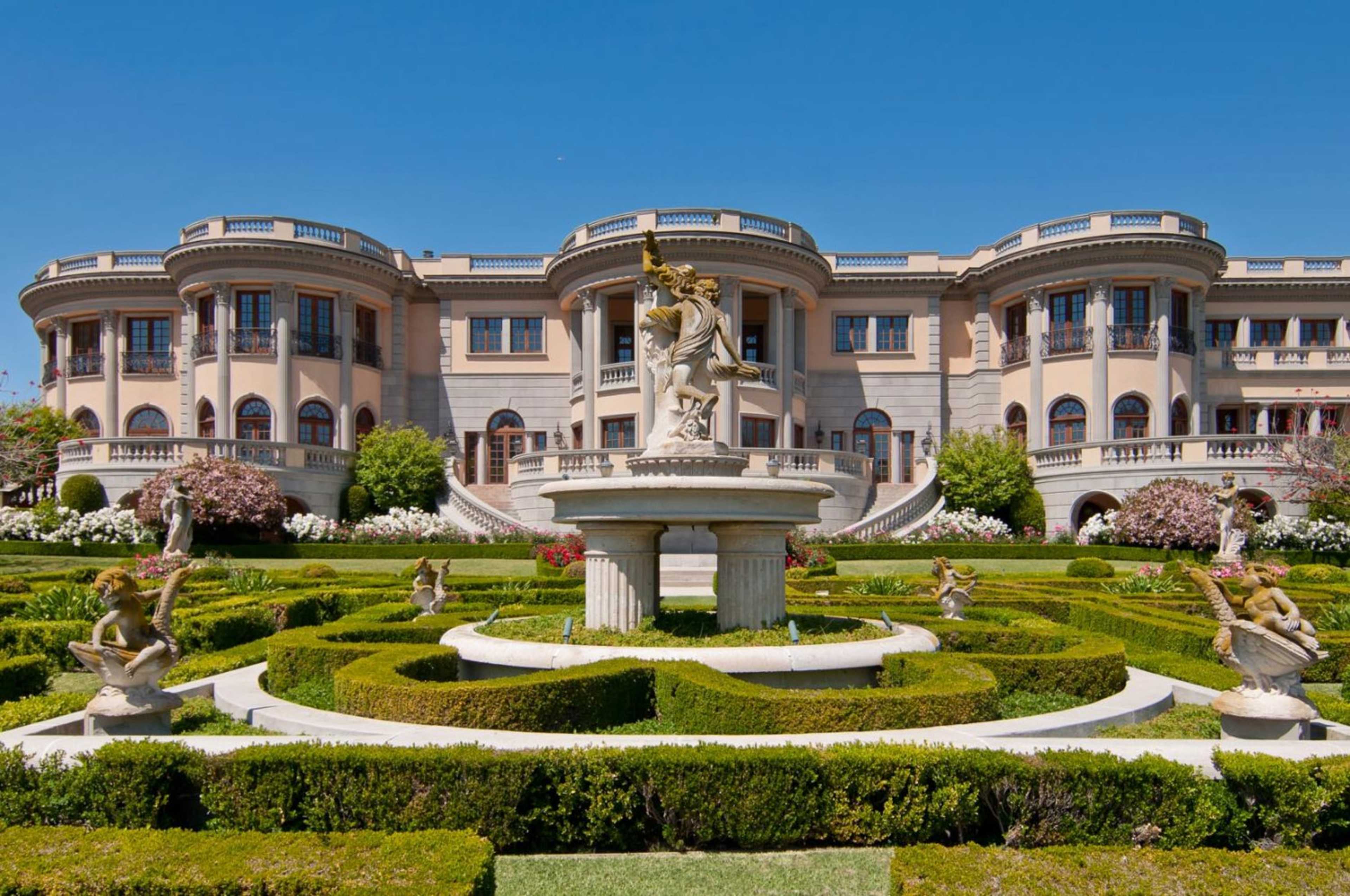 Pasadena Princess - Mediterranean inspired mansion with lush gardens ...