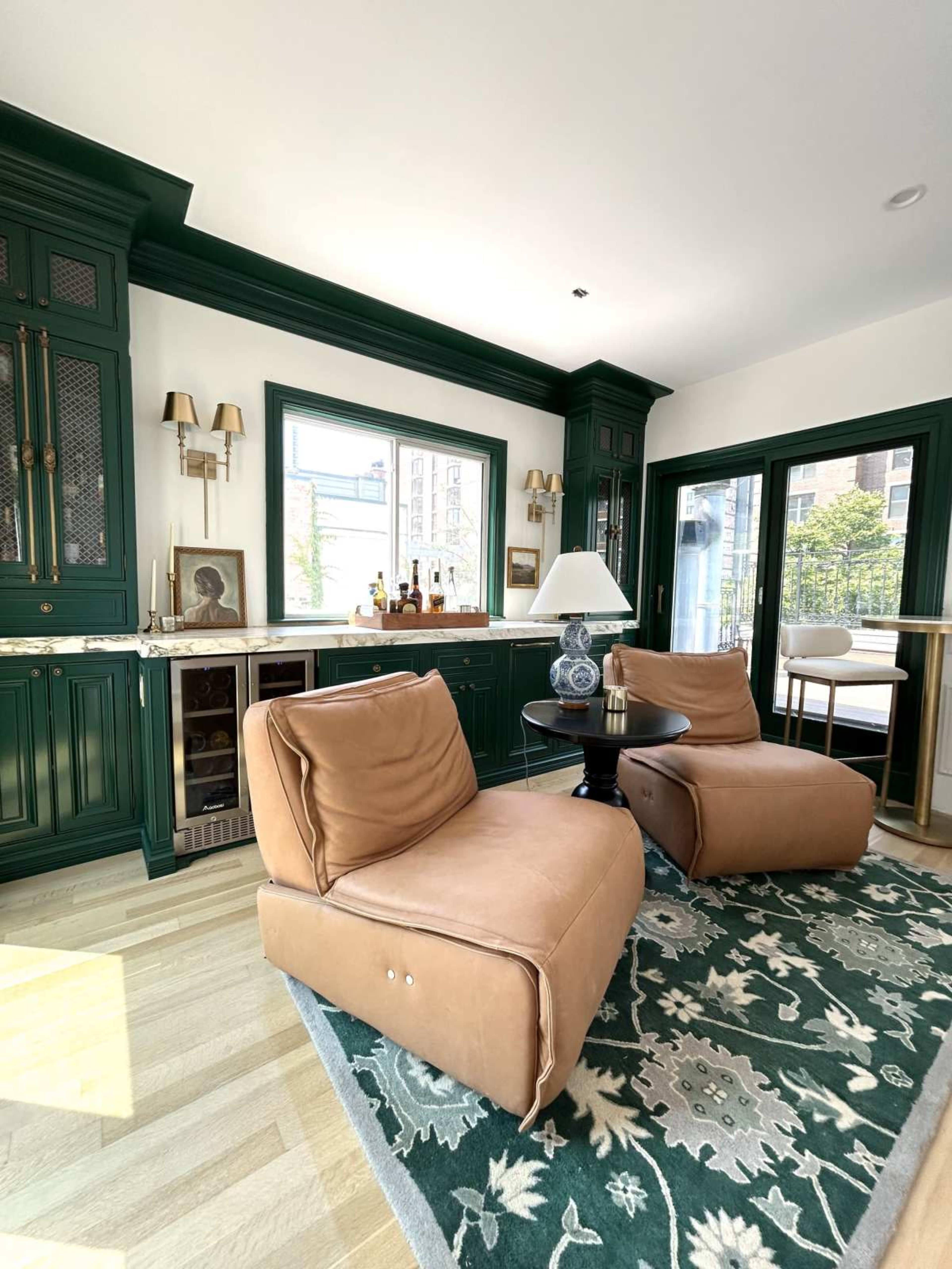 Chicago Gold Coast Classic Modern Row Home, Chicago, IL | Off-Site ...