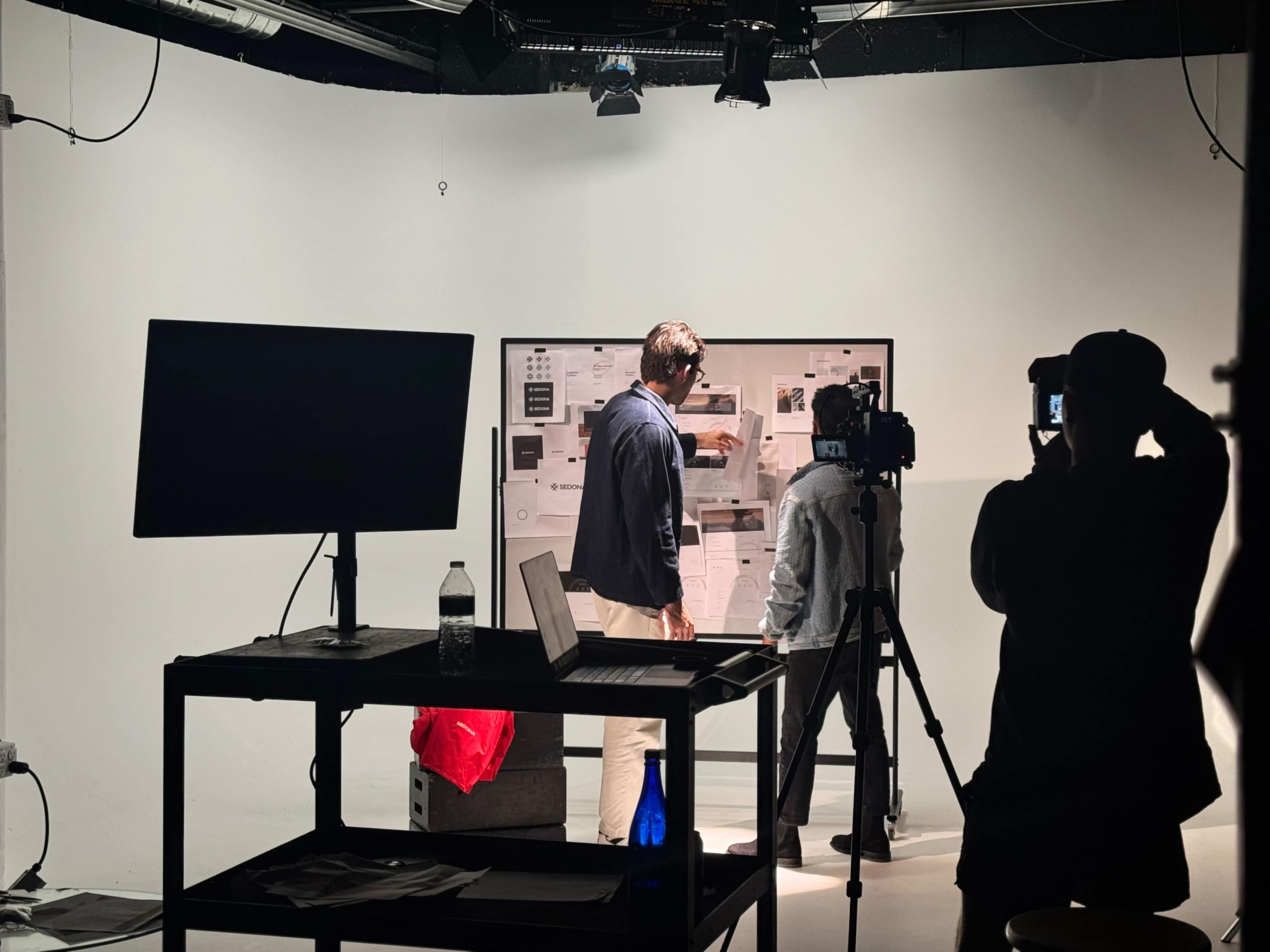 Vibeshack Studios | Spacious white cyc wall studio for photography and ...