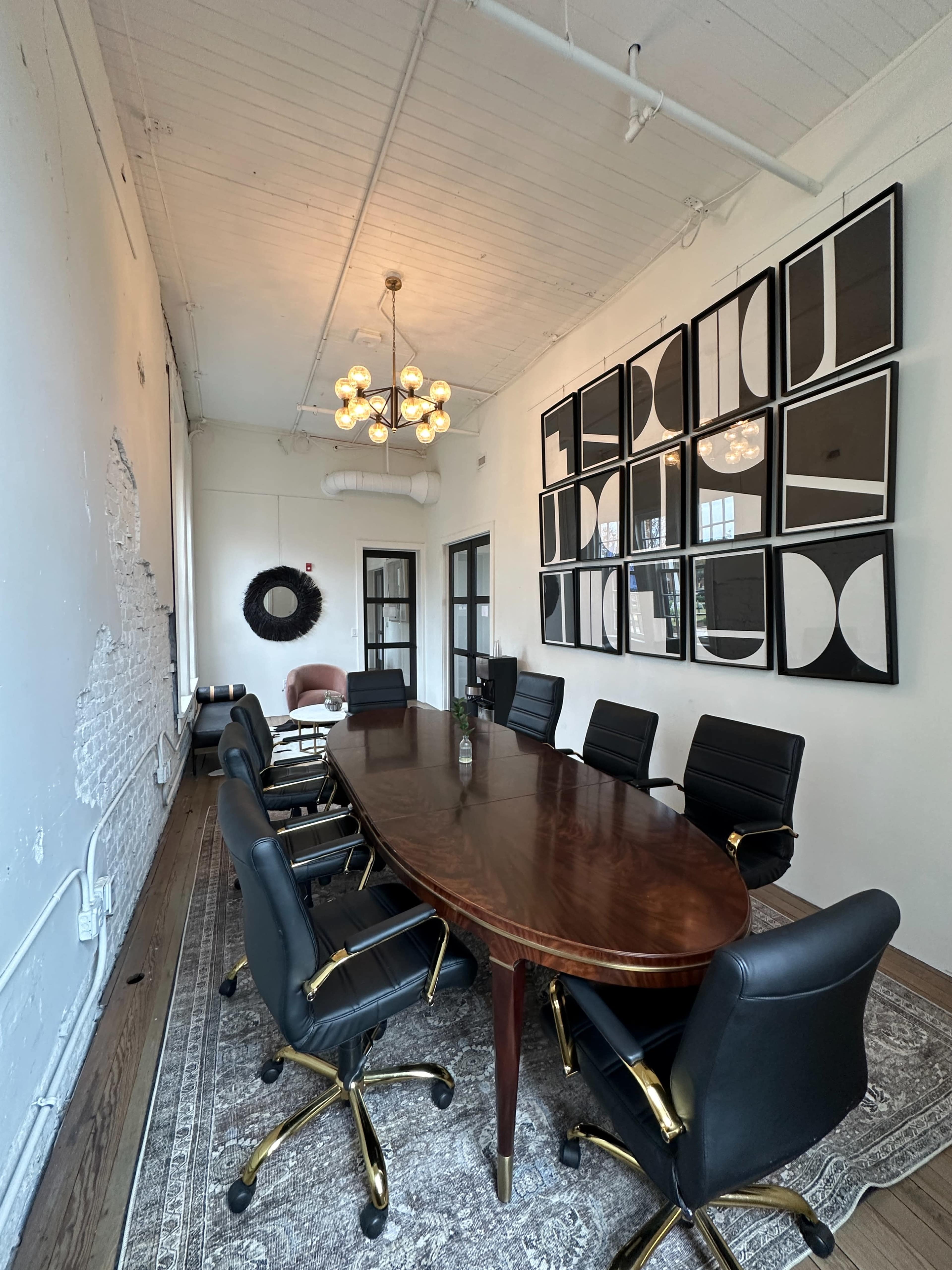 Modern Atelier Studio 3, Franklin, TN | Off-Site | Peerspace