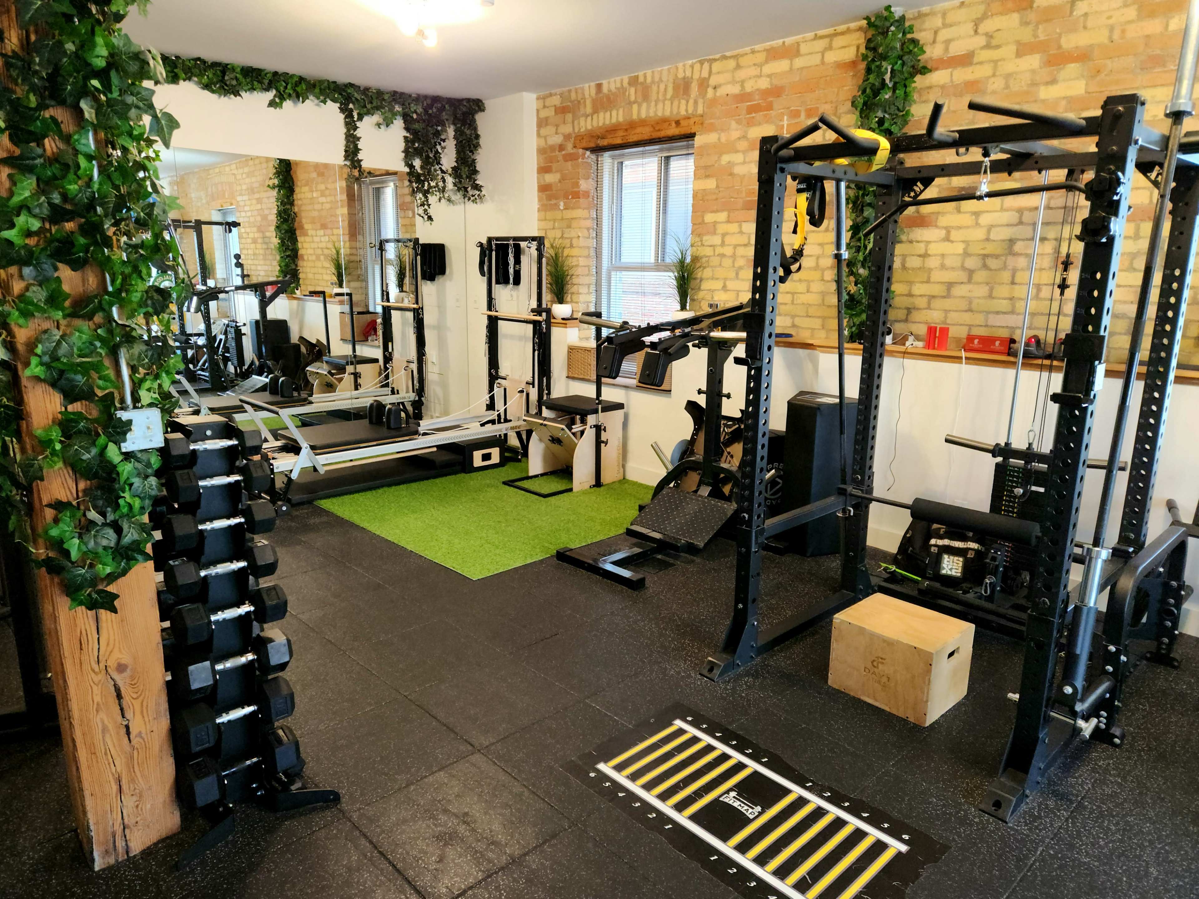 Fitness studio and gym in downtown Toronto, Toronto | Production ...