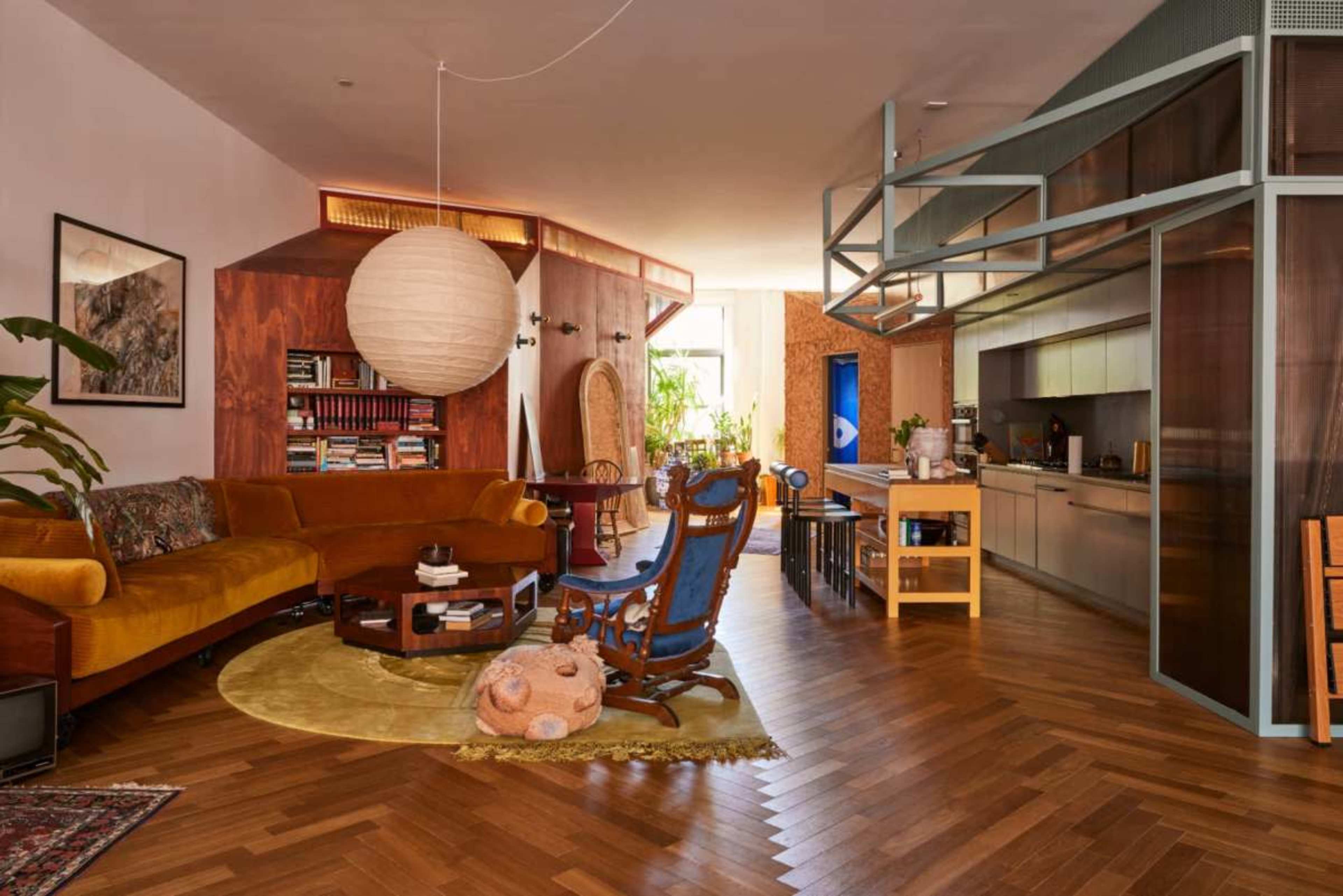 Playfully elegant 1900 sq ft apartment in Williamsburg, Brooklyn, NY ...