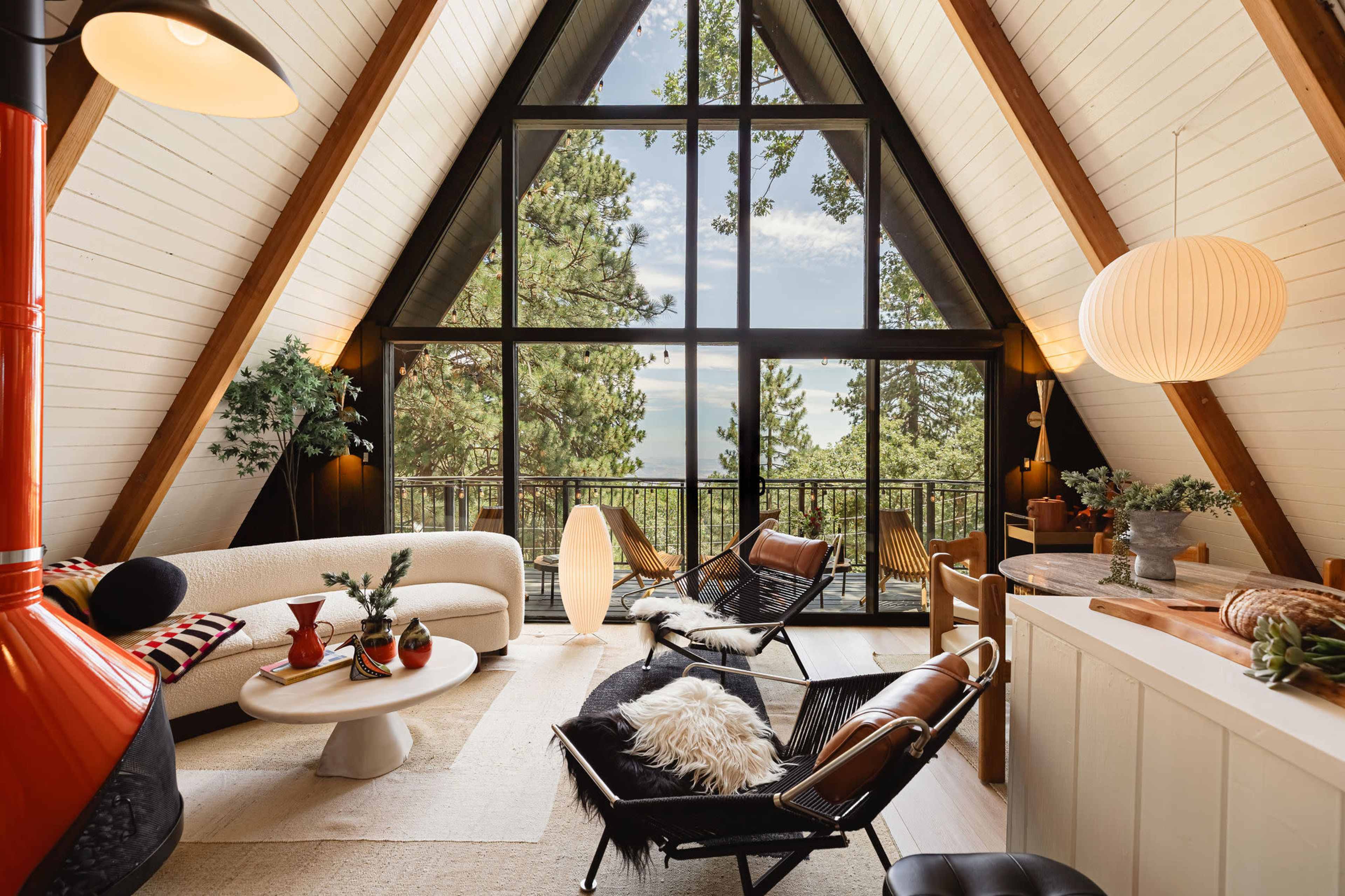 Treehouse A-frame | A Magic Treehouse A-frame | Epic Views of Forest ...