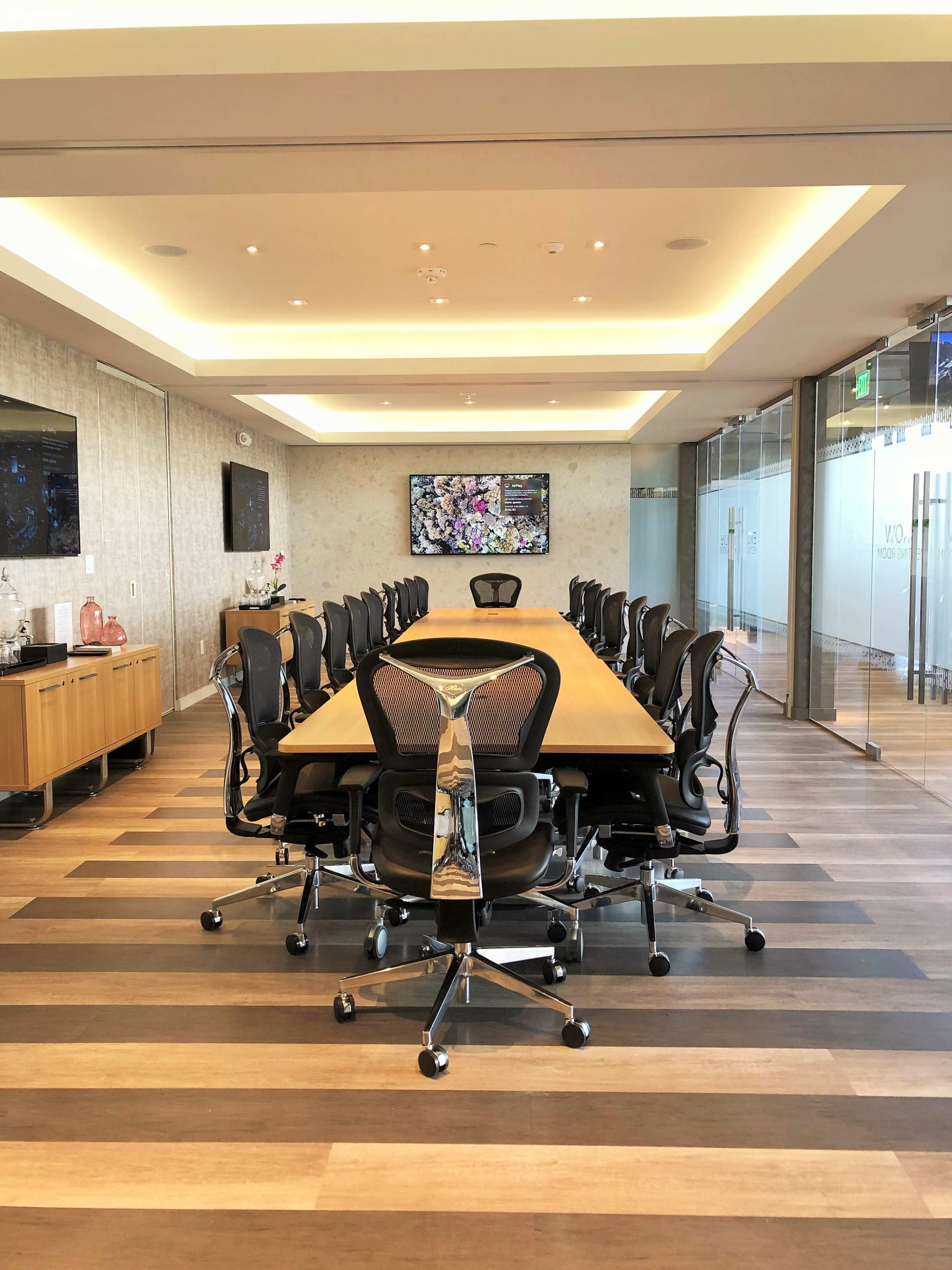 Extra Large Meeting Room, Aventura, FL | Event | Peerspace