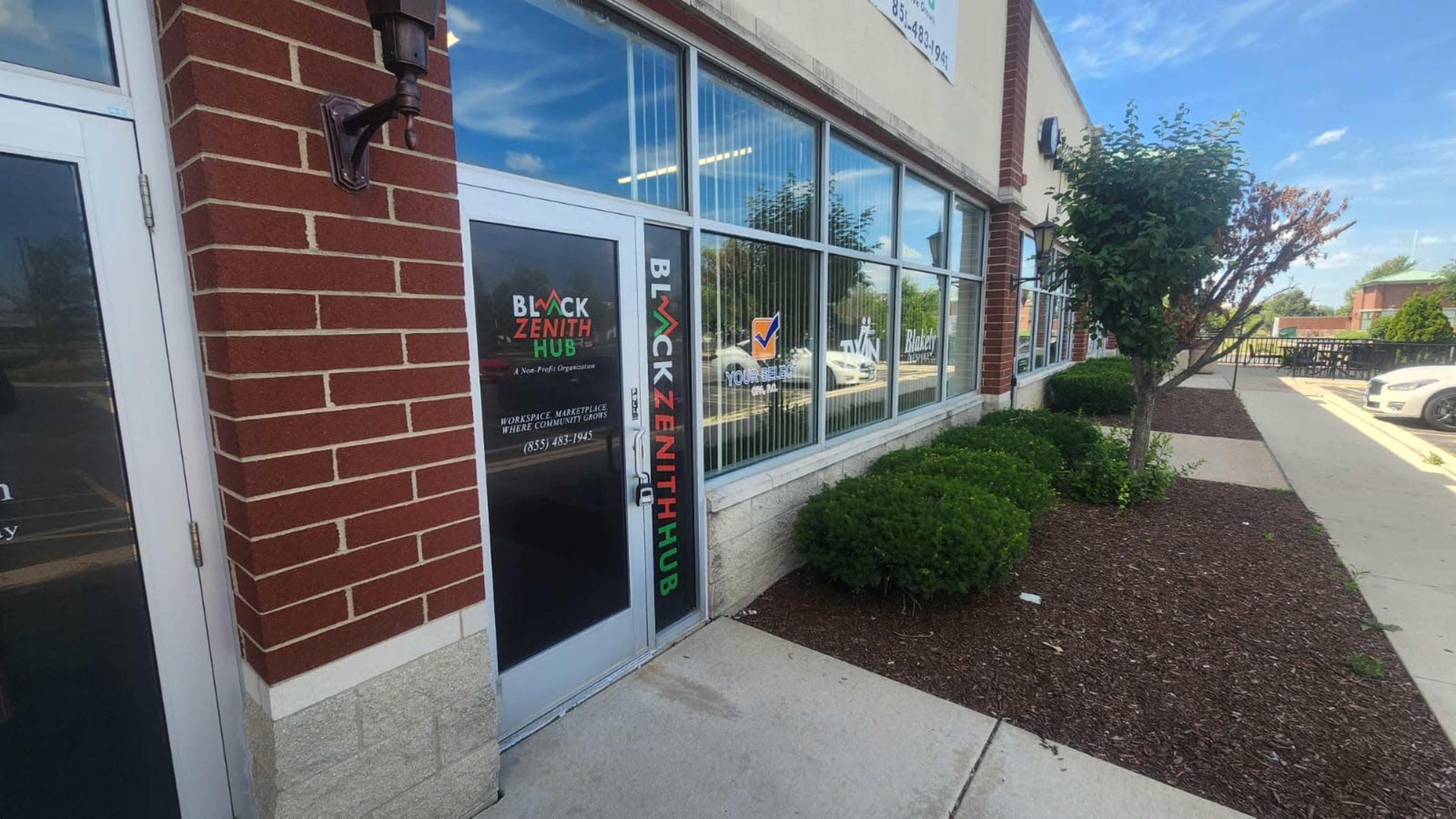 Black Zenith Hub | Versatile Business Space for Work, Meetings ...