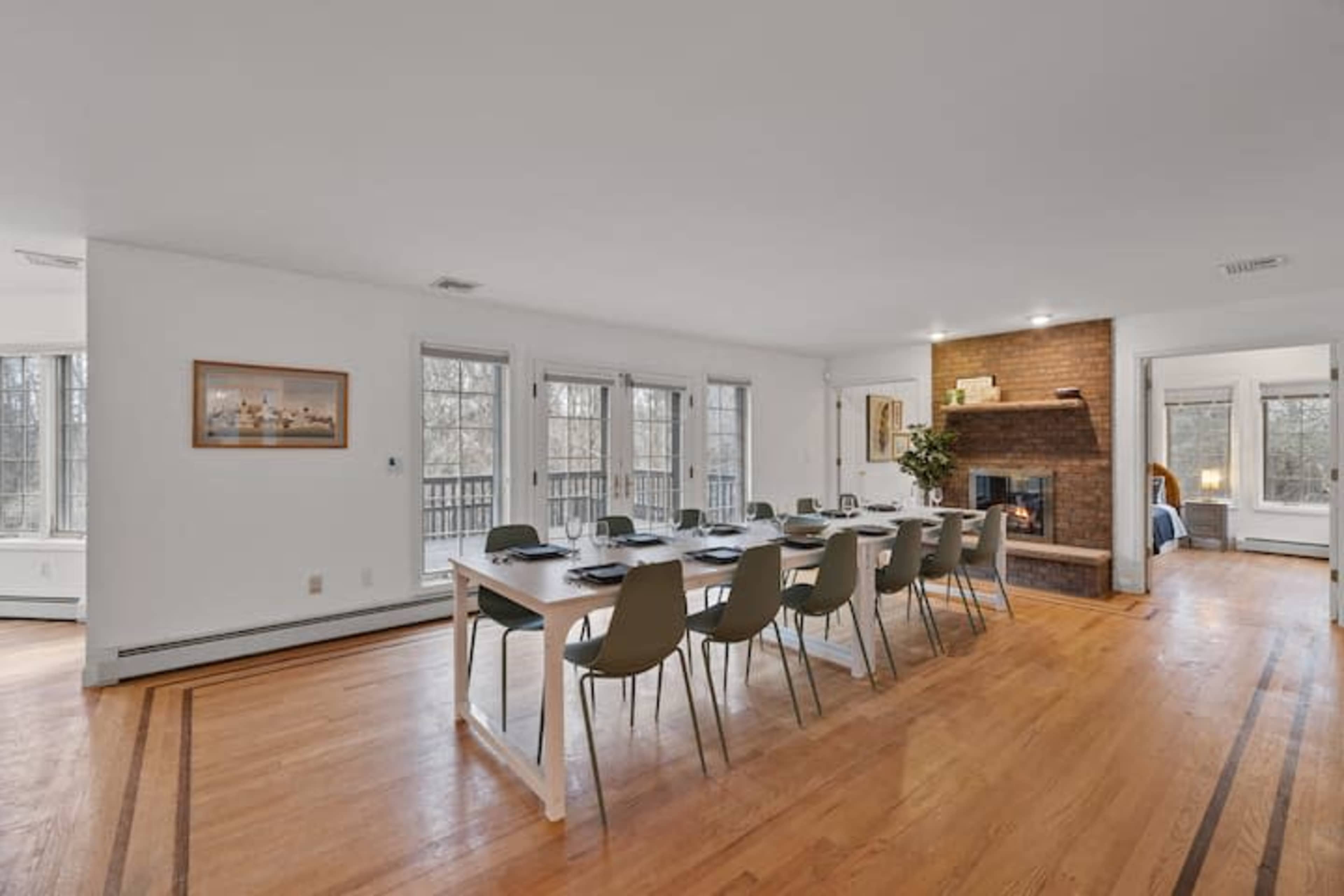 Private Country Retreat with Pool, Hot Tub & Entertainment Spaces ...