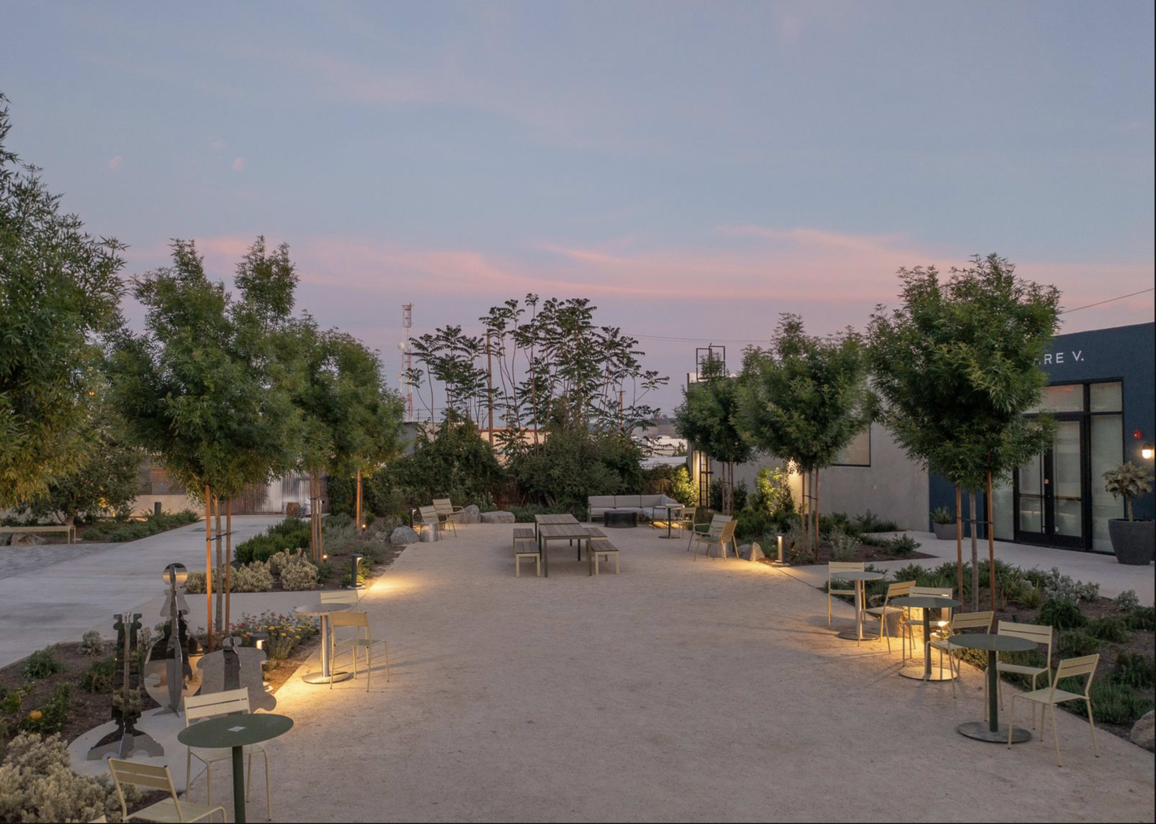 Parc 3030 | Open-air Courtyard with Modern Industrial Landscaping, Los ...