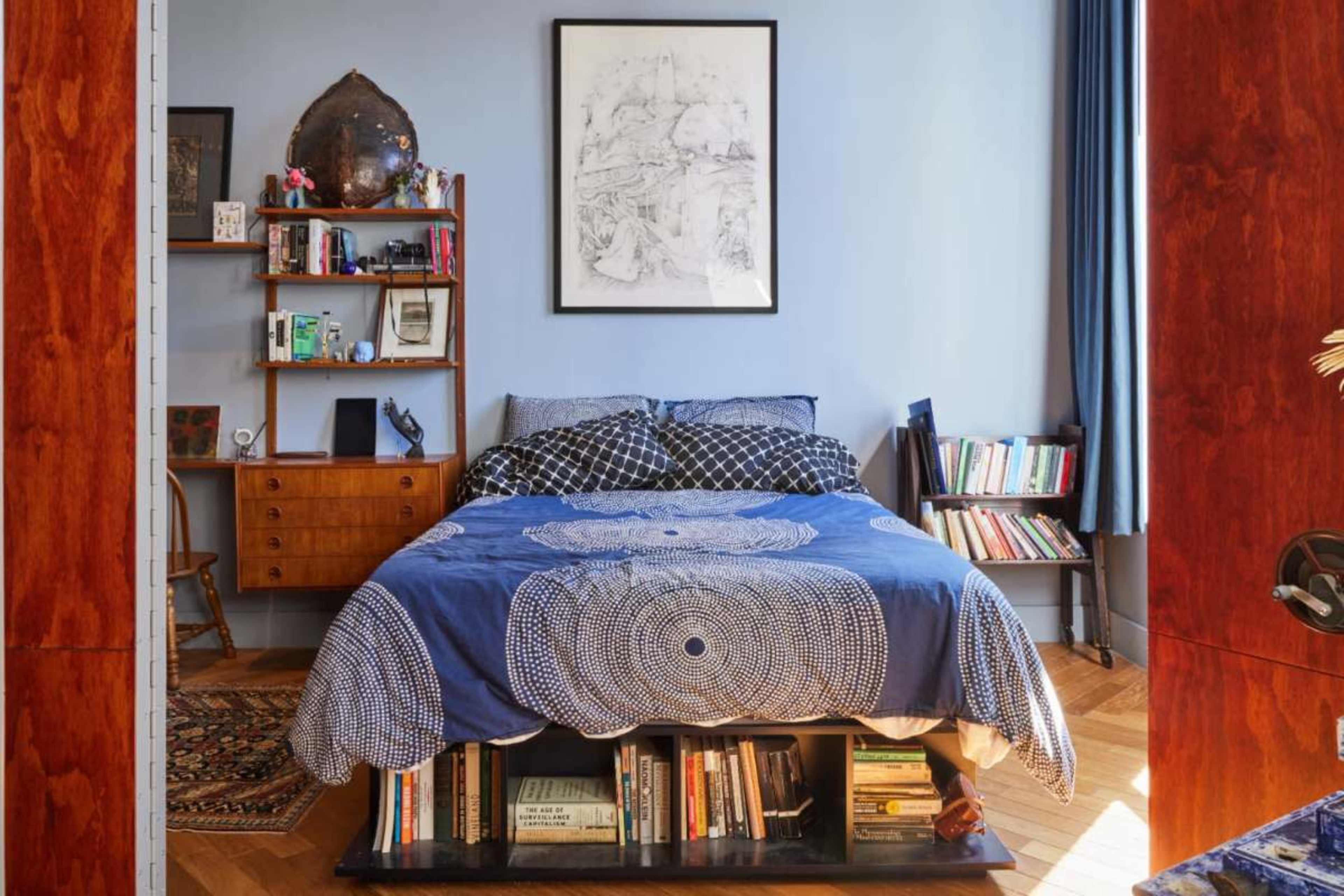 Playfully elegant 1900 sq ft apartment in Williamsburg, Brooklyn, NY ...