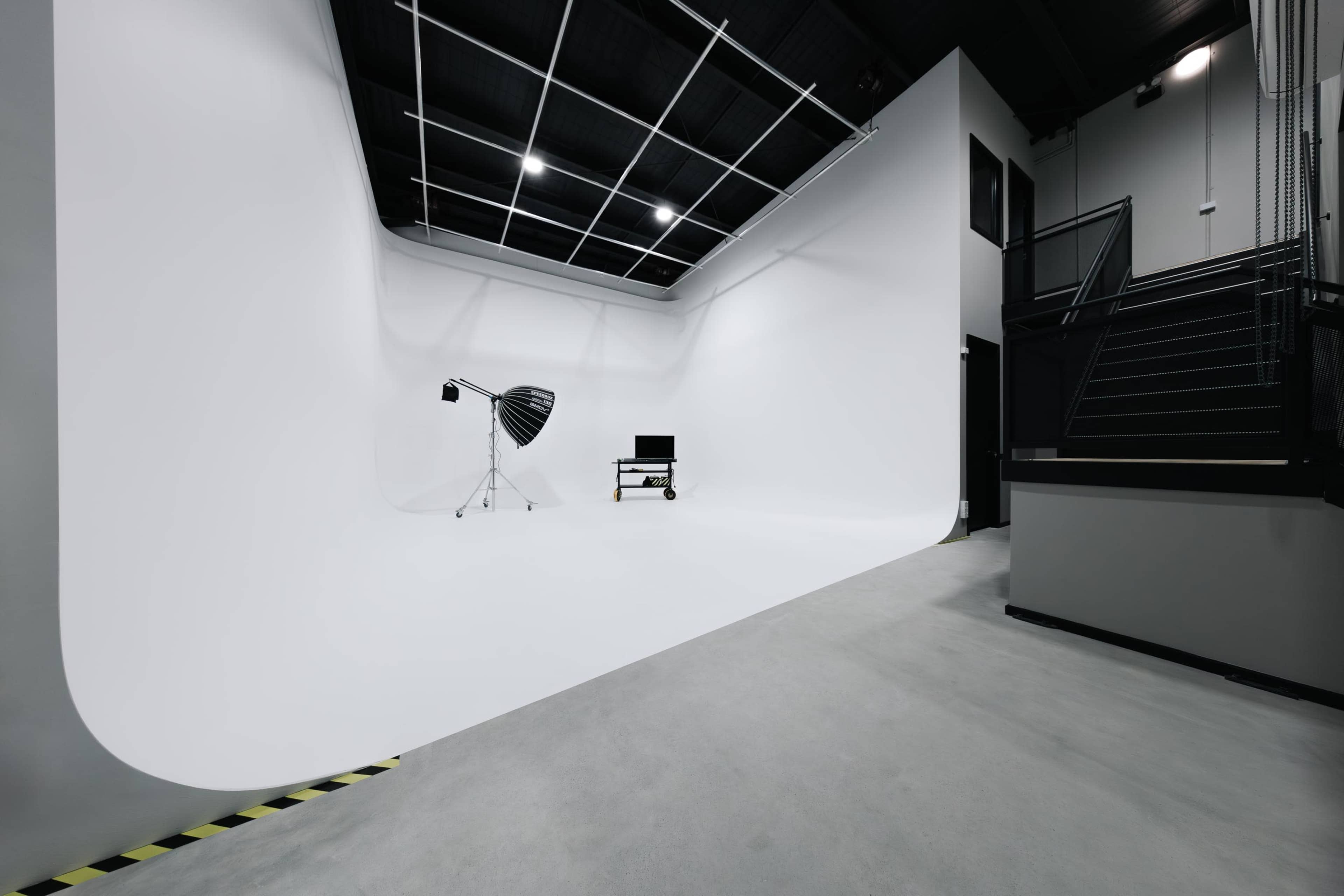 VSPN Studio | Immersive Ultra High U-shape Cyclorama, Springvale ...