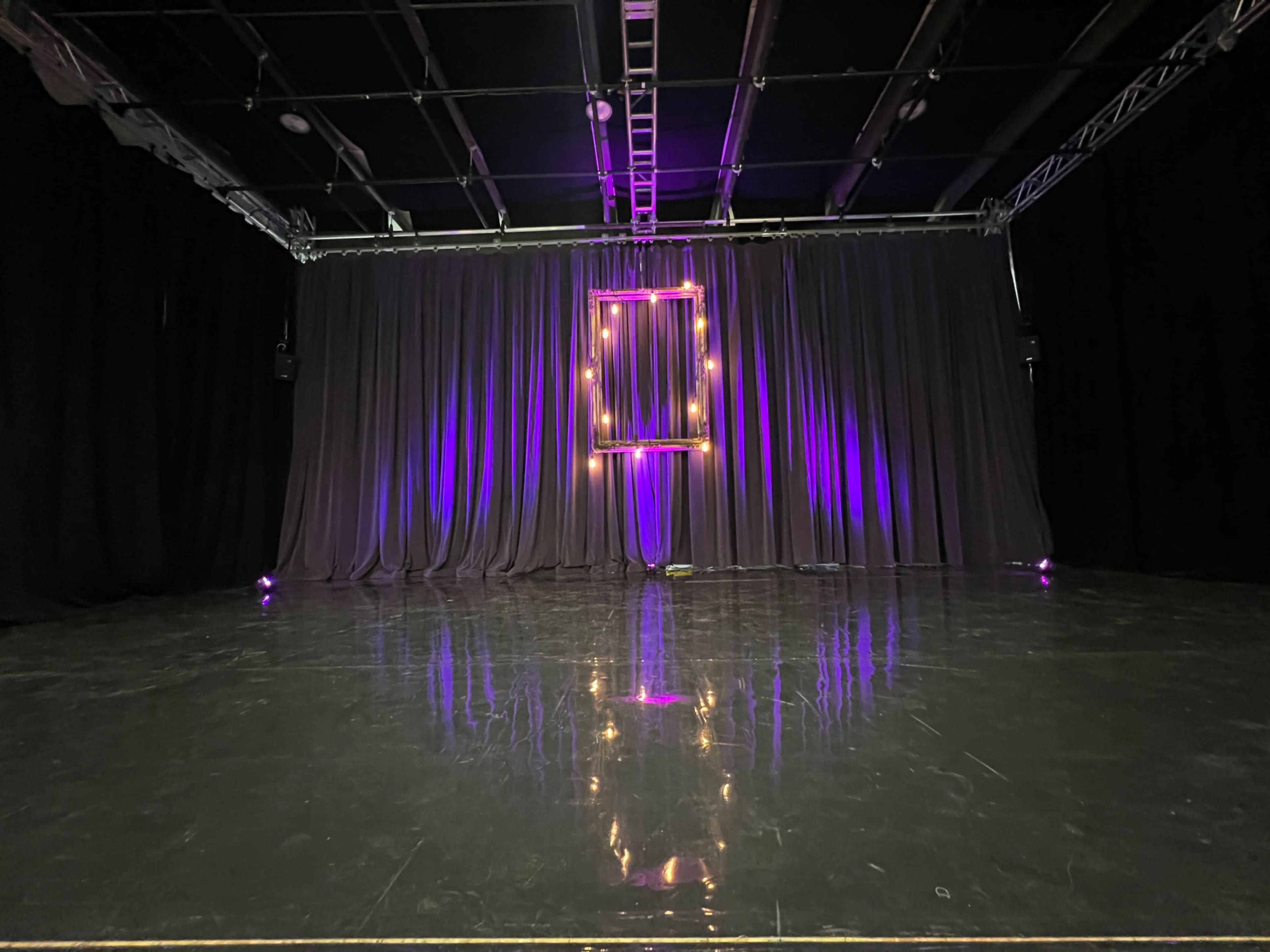 MAKE IT RAIN STUDIOS | Warehouse Creative Space with Overhead Grid ...