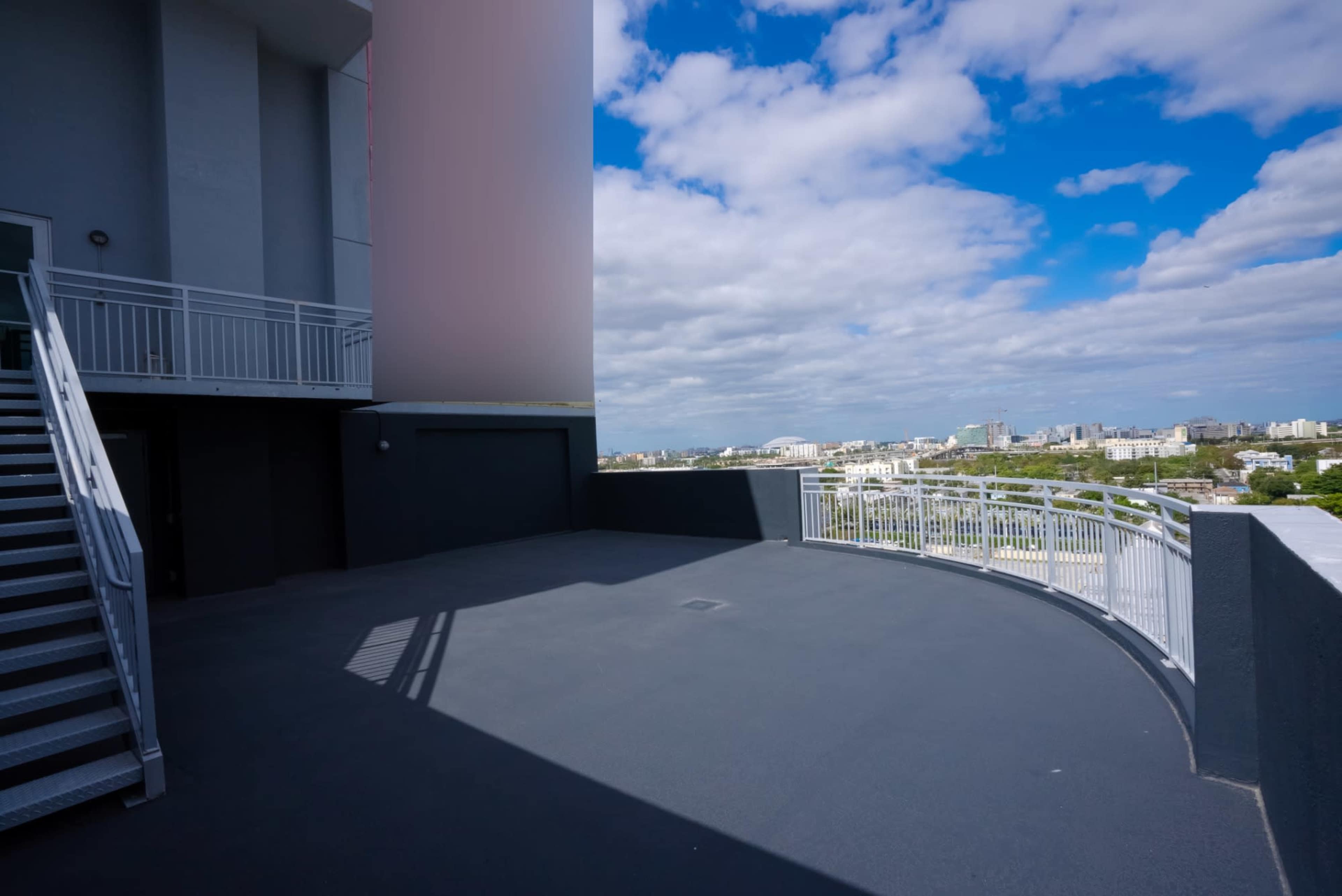 The Terrace | Giant Urban Industrial Style Loft Terrace with Skyline ...