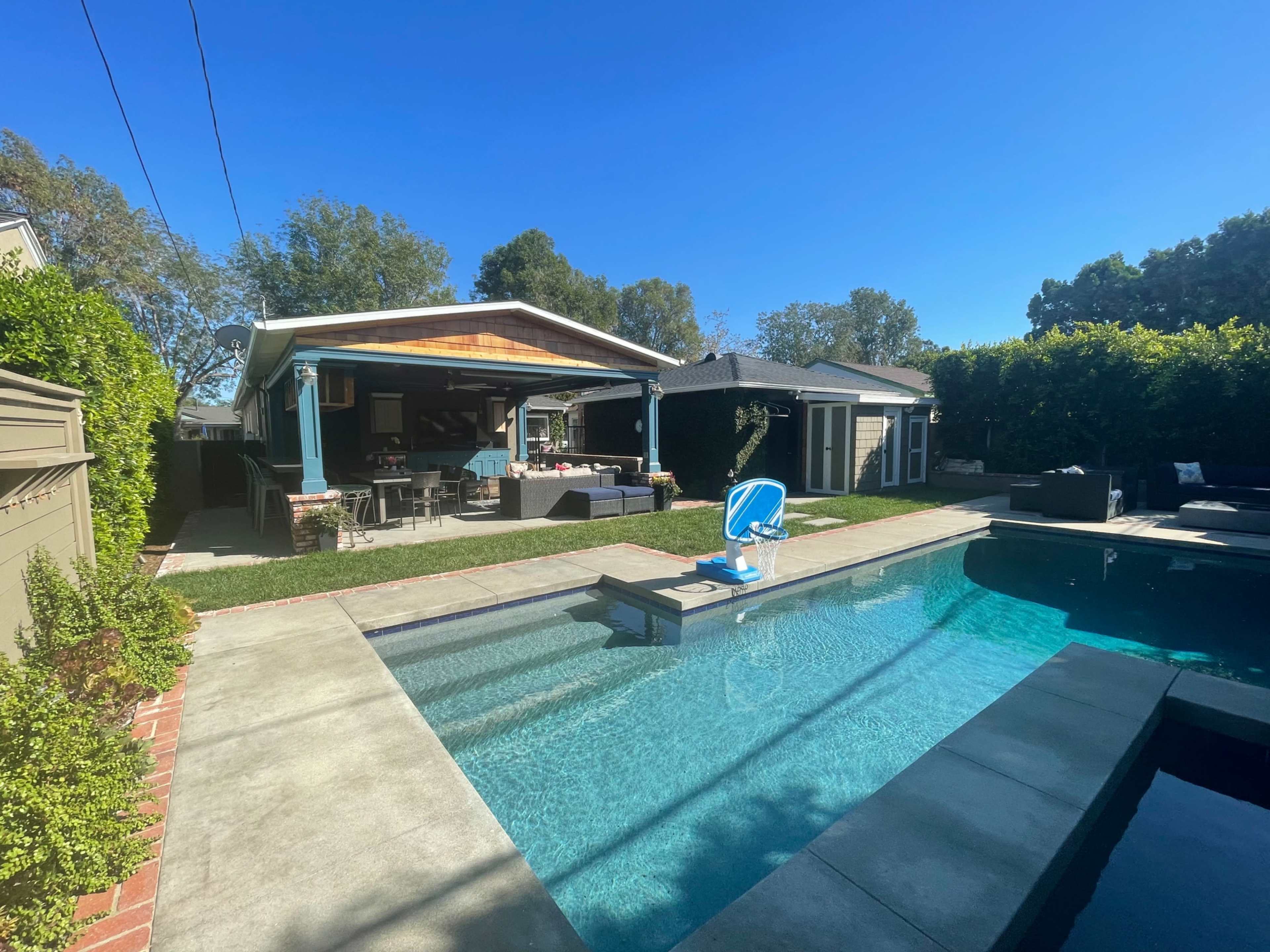 Quaint Coastal Cottage with Pool and Entertainers Backyard, Costa Mesa ...