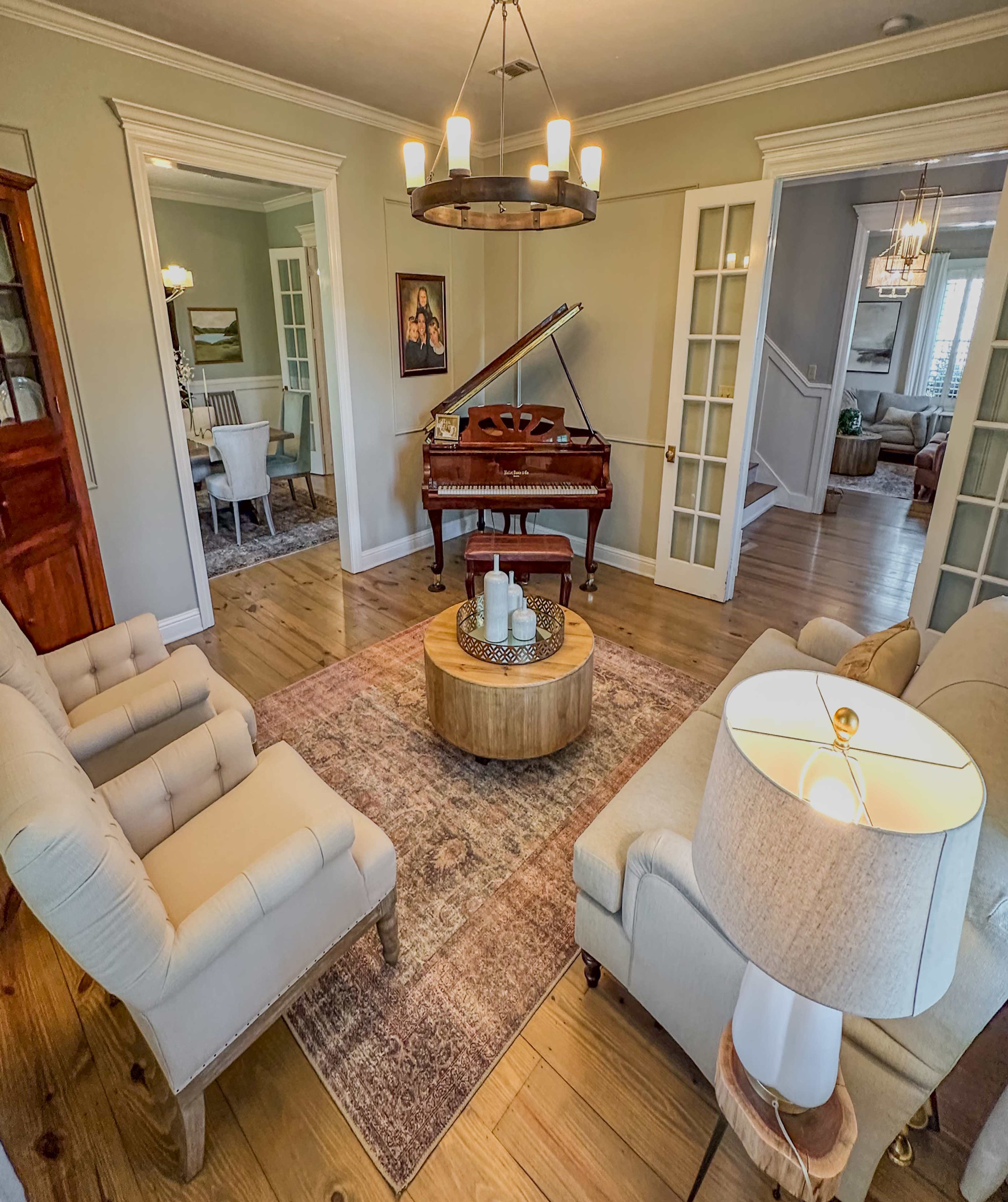 Enchanting, charming, sprawling county estate with a colonial exterior ...