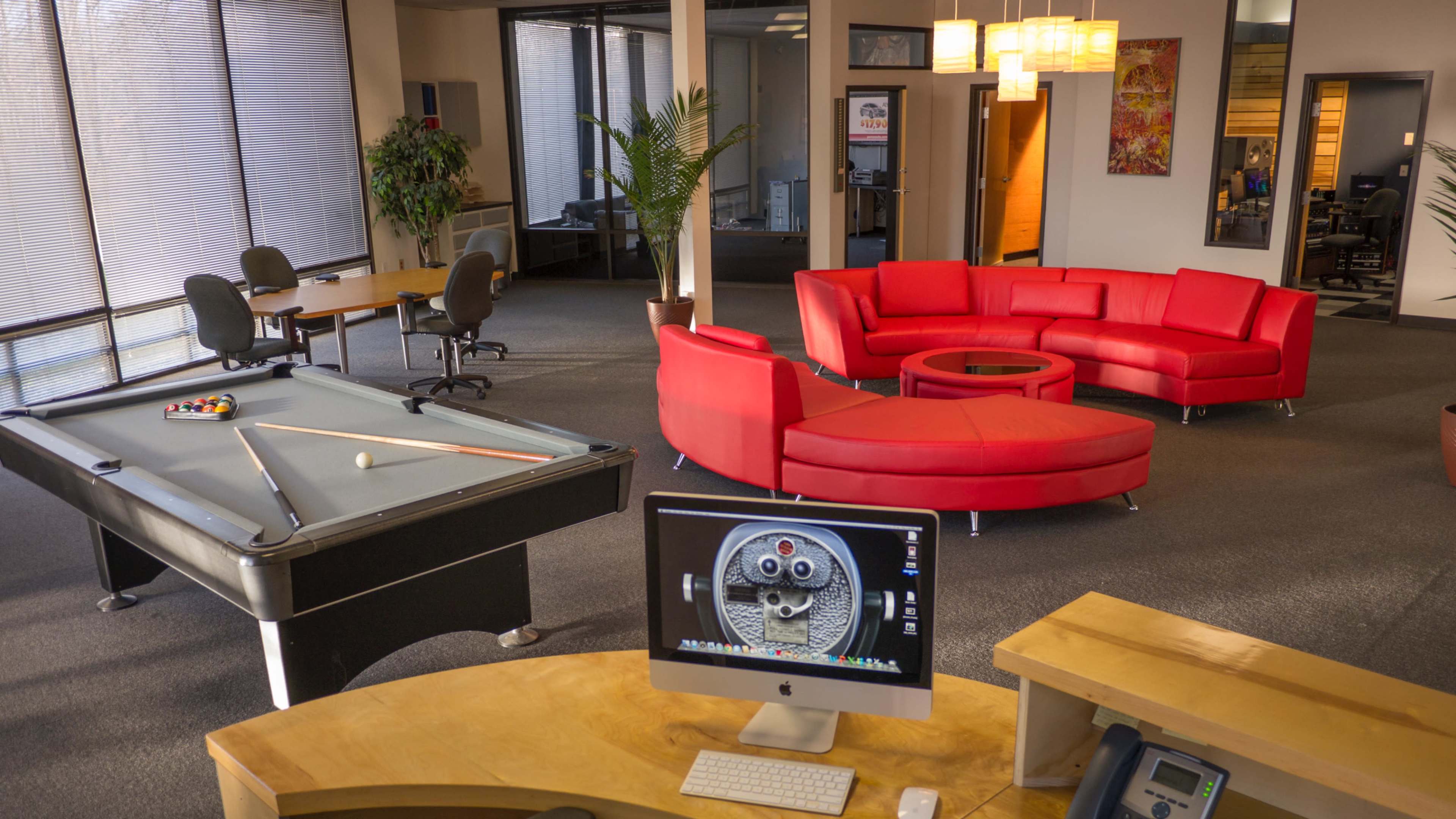 Beautiful studio with expansive client space, Richmond, VA | Production | Peerspace