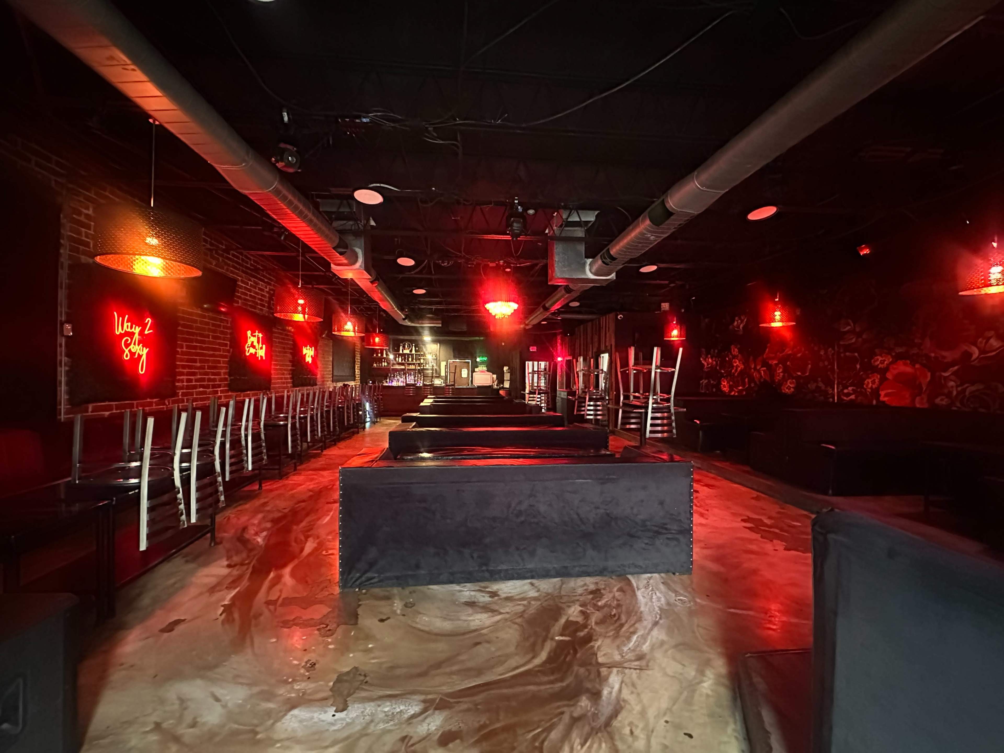 TRUTH MIDTOWN LOUNGE | WEST MIDTOWN DOWNTOWN LOUNGE WITH FLEXIBLE FLOOR ...