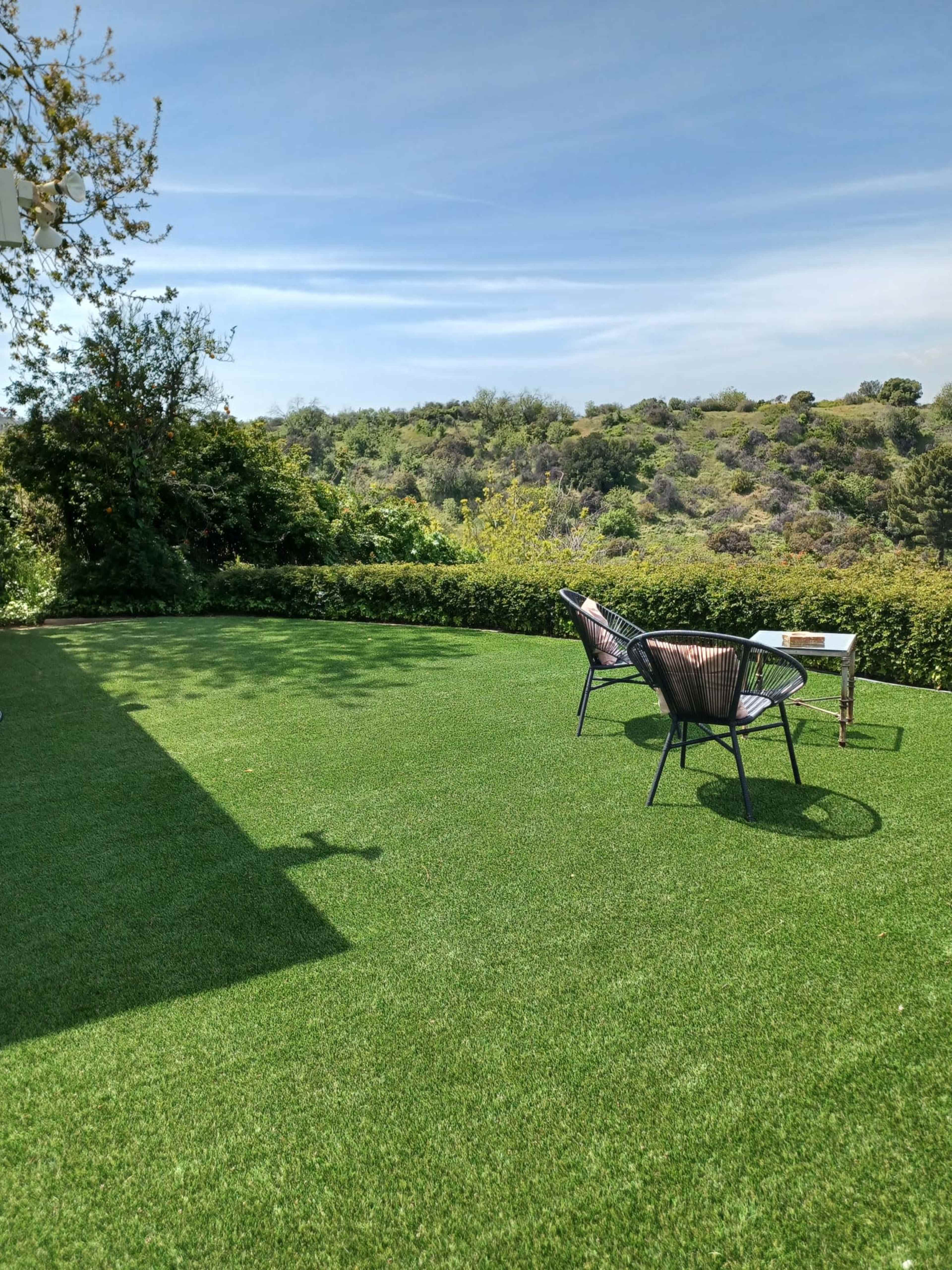 Glamorous outdoor space! Perfect for commercials or fashion shoots. The ...