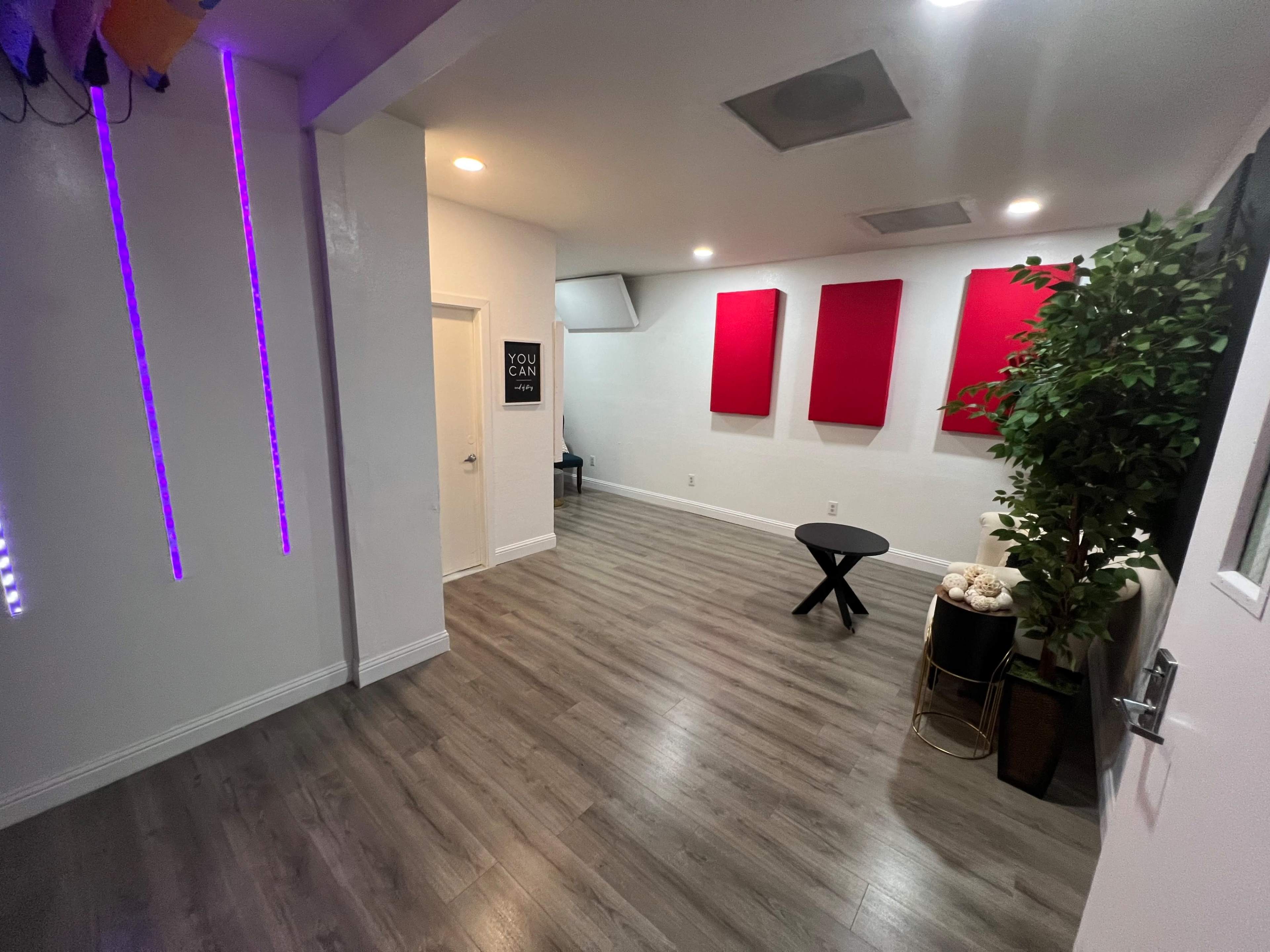 Multi-Use Podcast Room, Sacramento, CA | Off-Site | Peerspace
