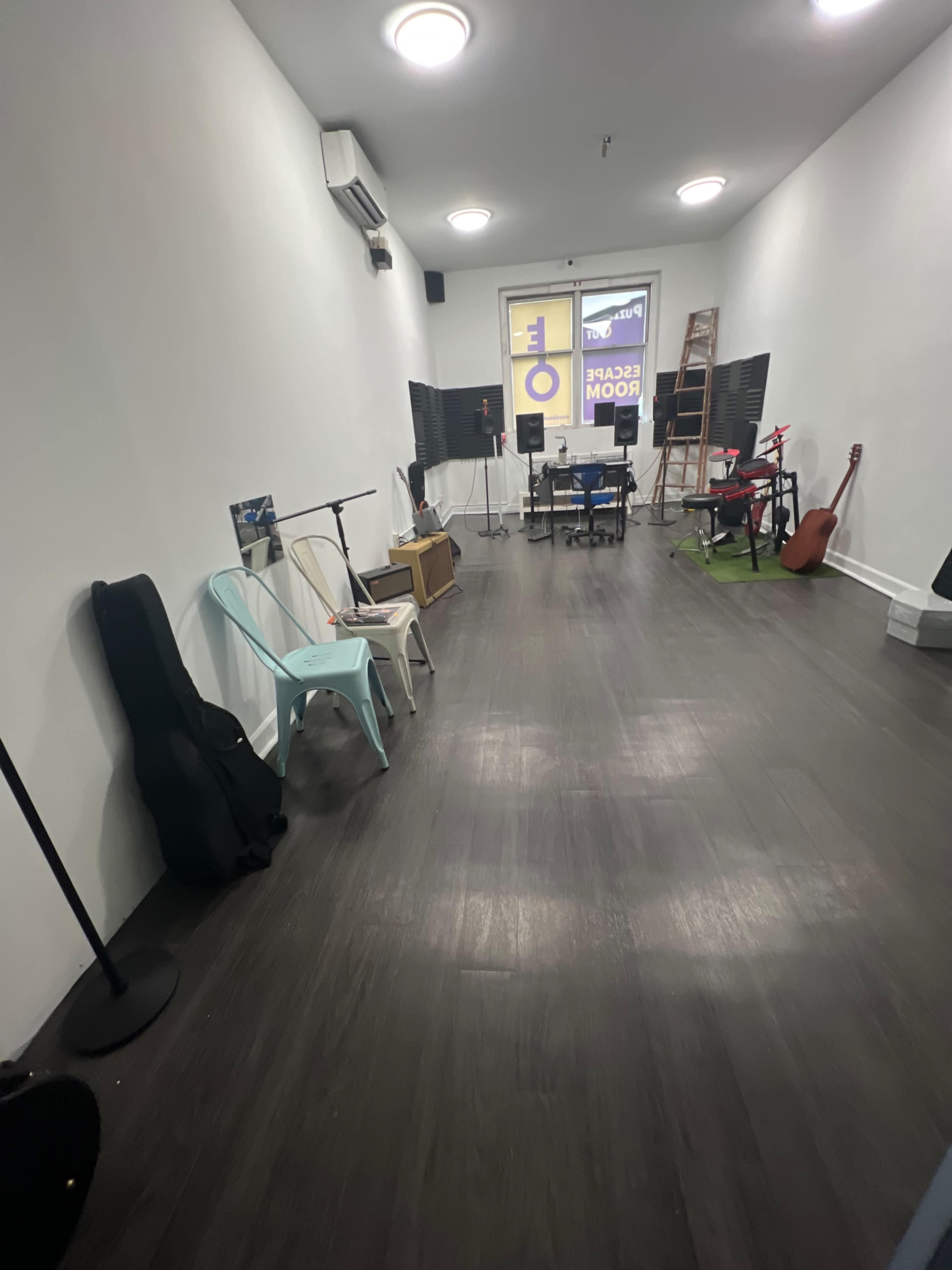 Music Steps Jersey City | Roomy Downtown Studio with Multiple Music ...