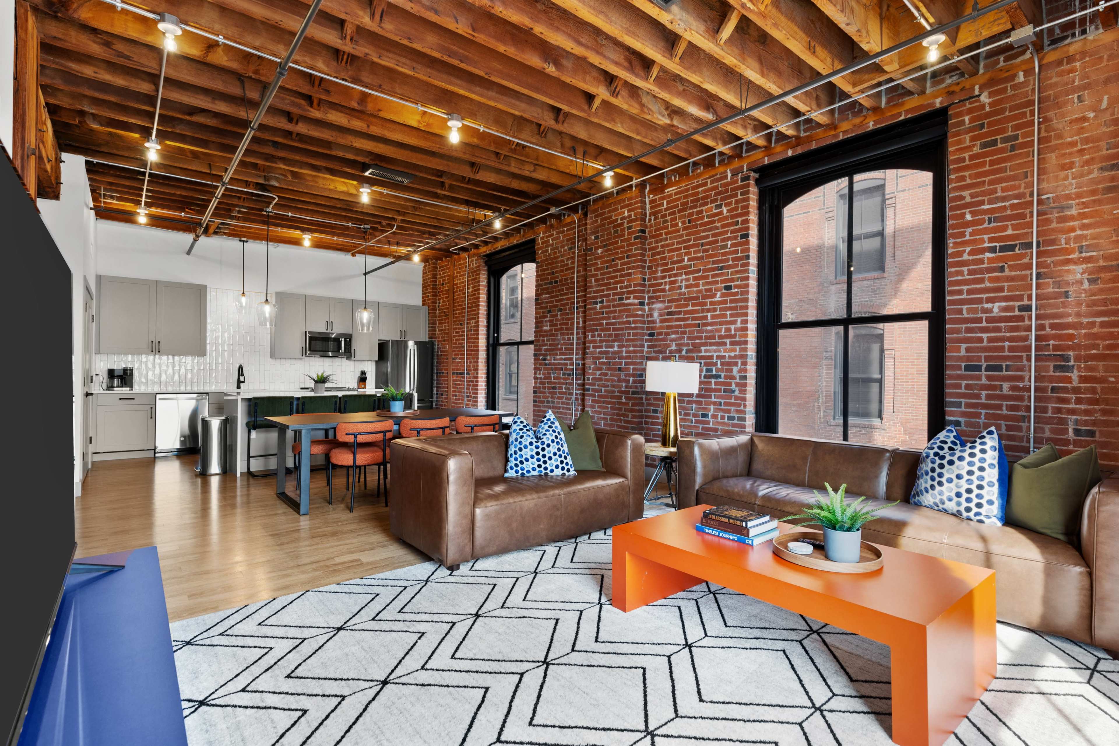 Spacious Downtown Riverfront Loft, St. Louis, MO | Off-Site | Peerspace