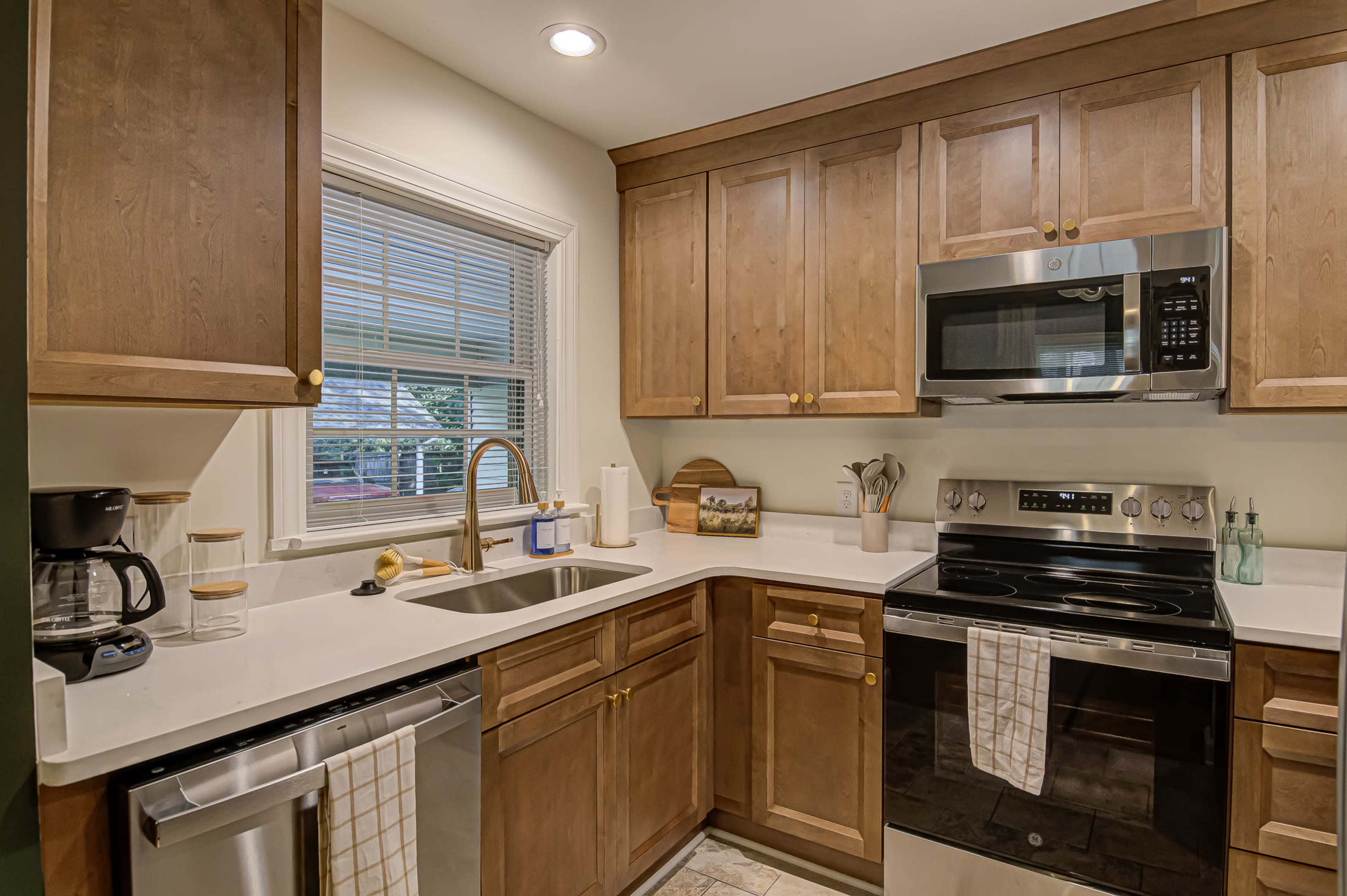 Modern West End Wonder, Winston Salem, NC | Production | Peerspace