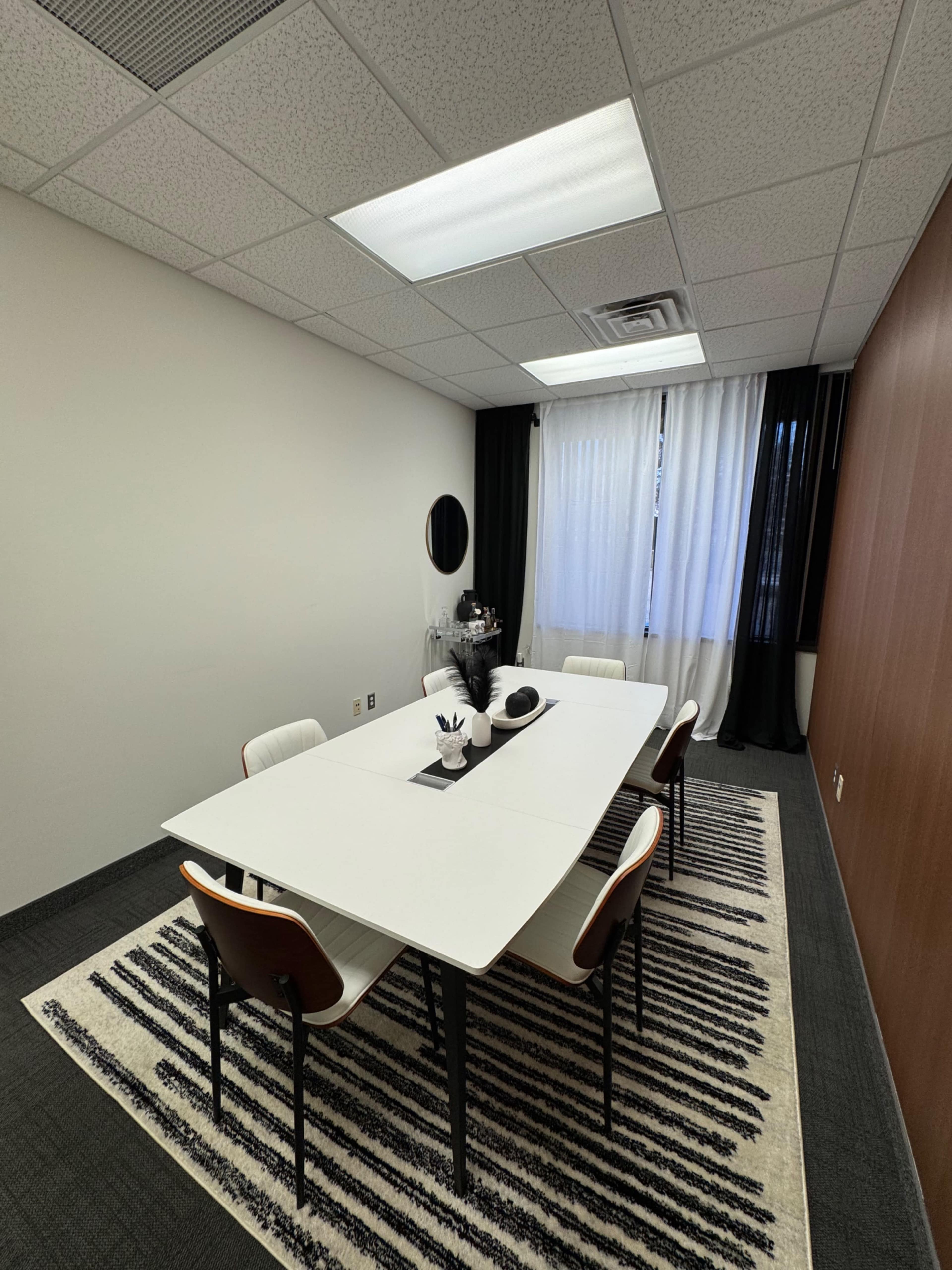 Shyanne Queen Real Estate | Modern Multi-Purpose Office with Conference ...