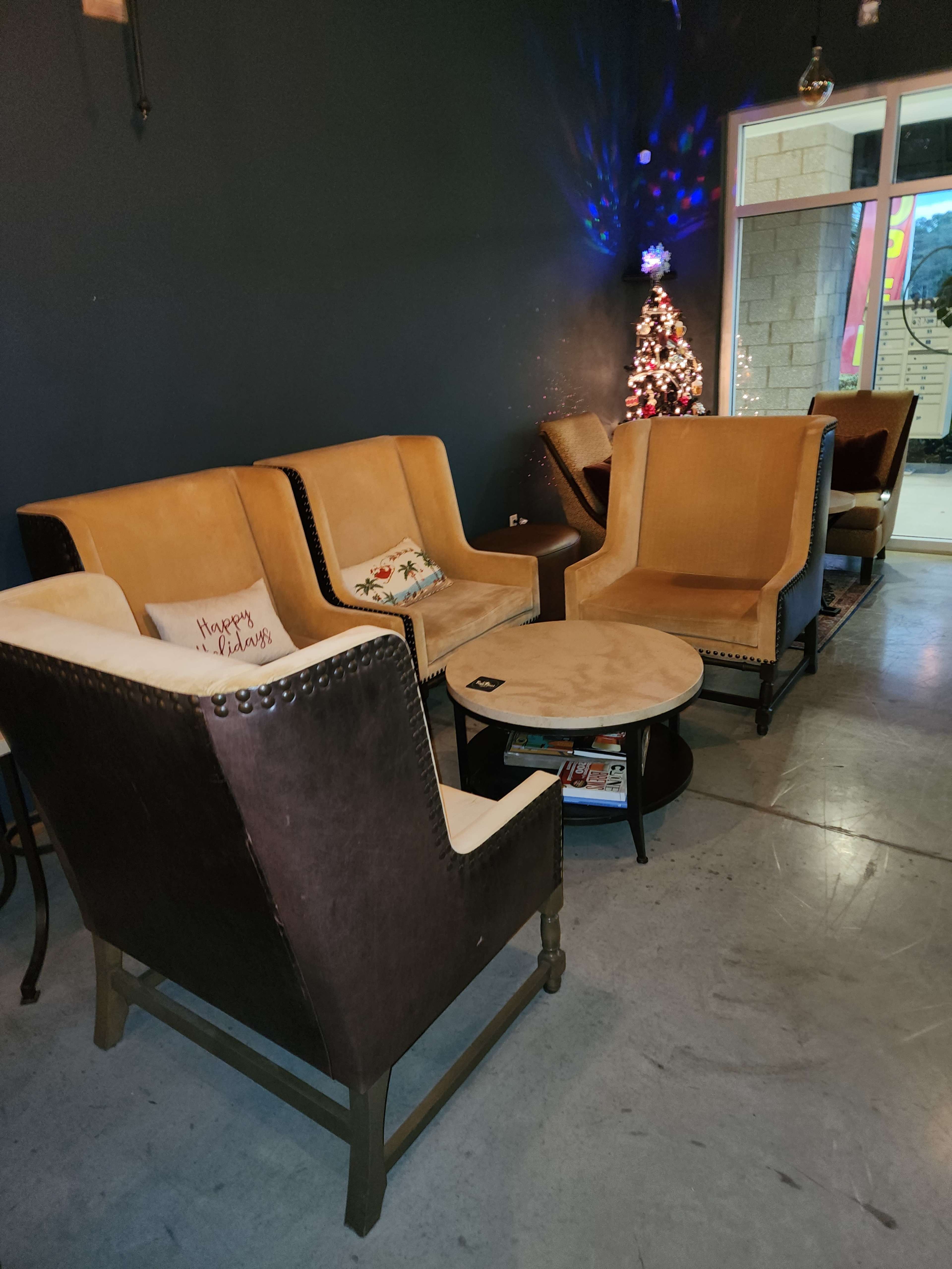 Tap That Beer House | Self pour taproom with comfortable seating and a ...