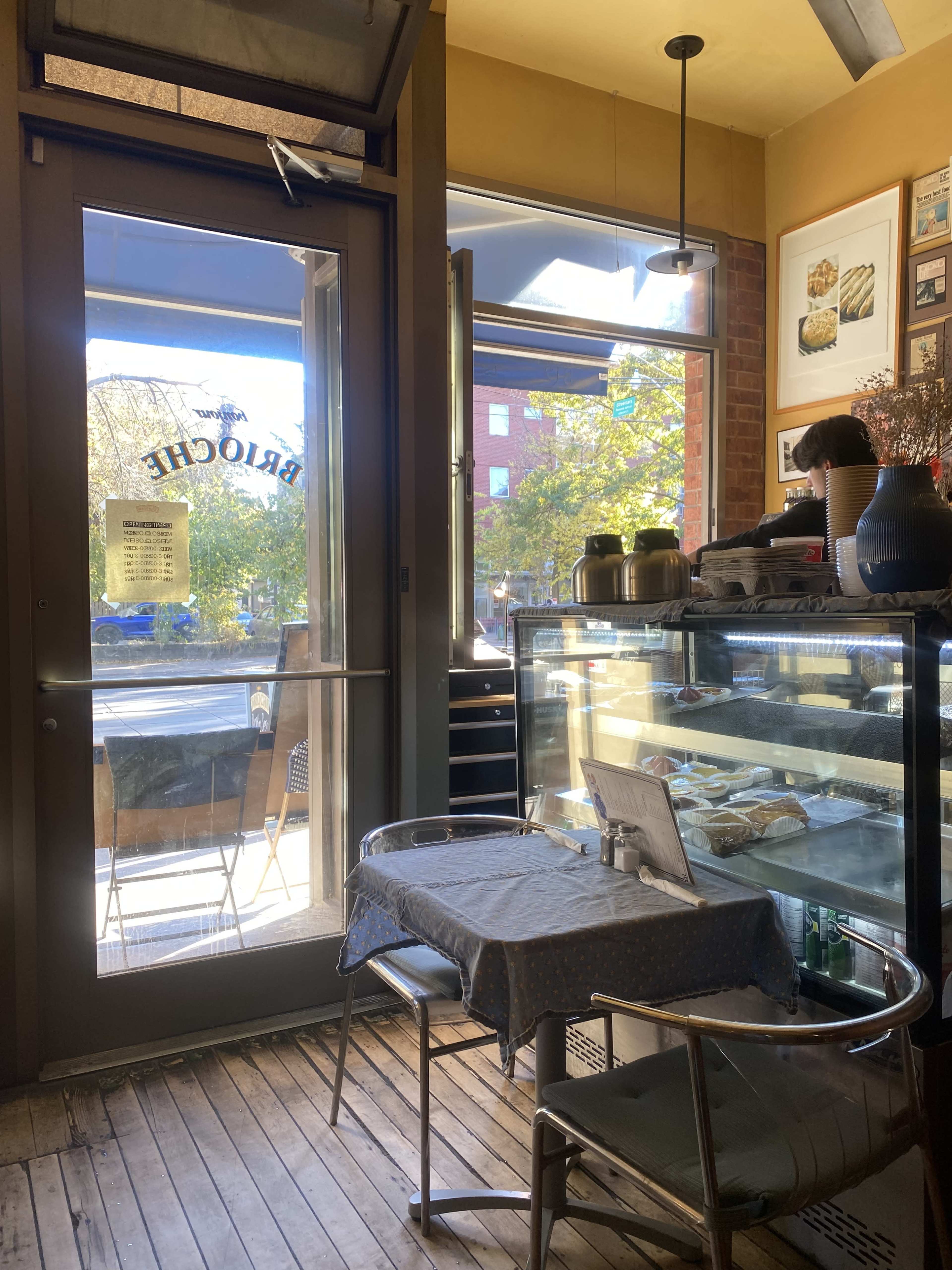 Cozy French-Style Cafe/Breakfast Restaurant, Toronto | Production ...