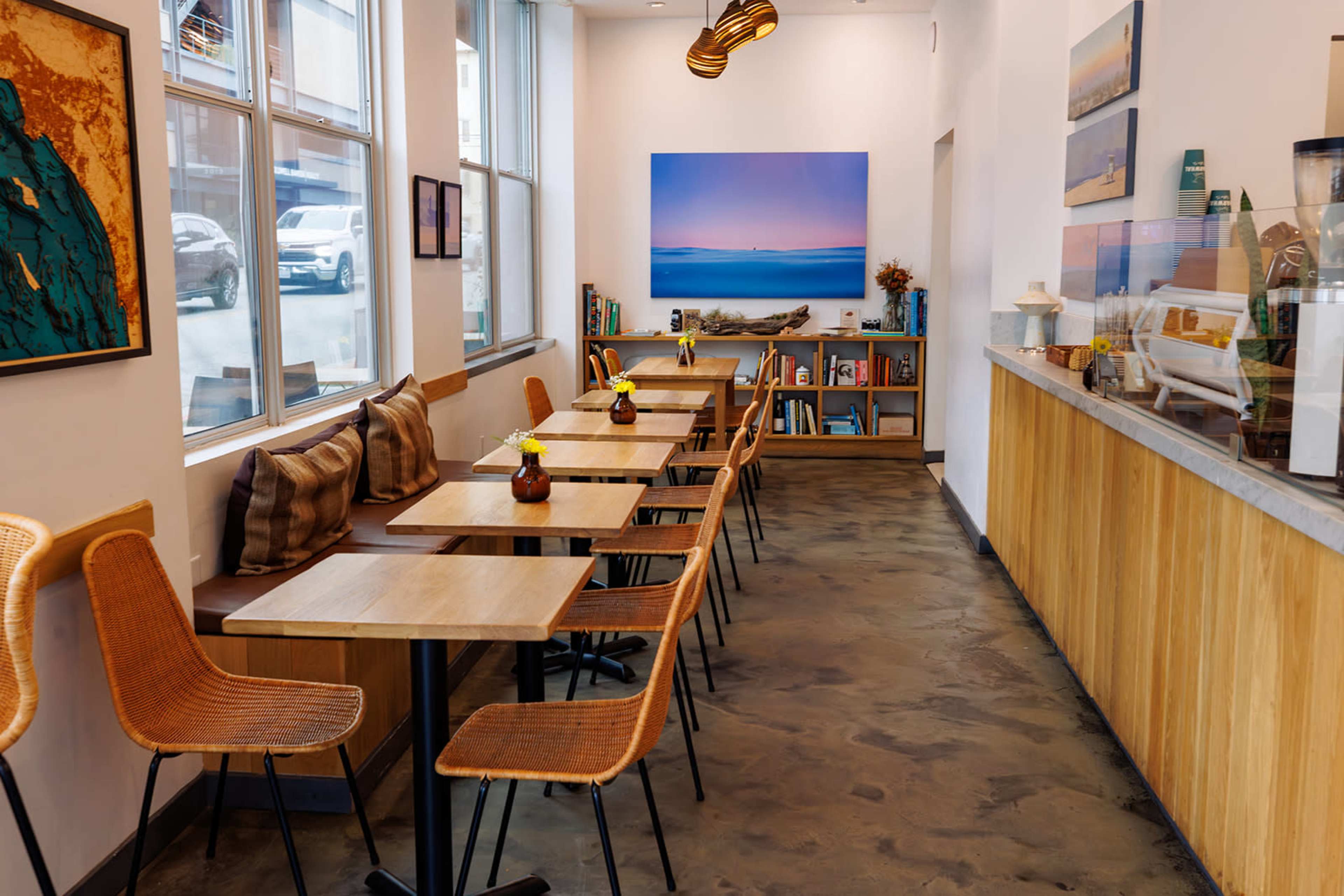 Gnarwhal Coffee | Cozy Beachside Café on Main Street, Santa Monica ...
