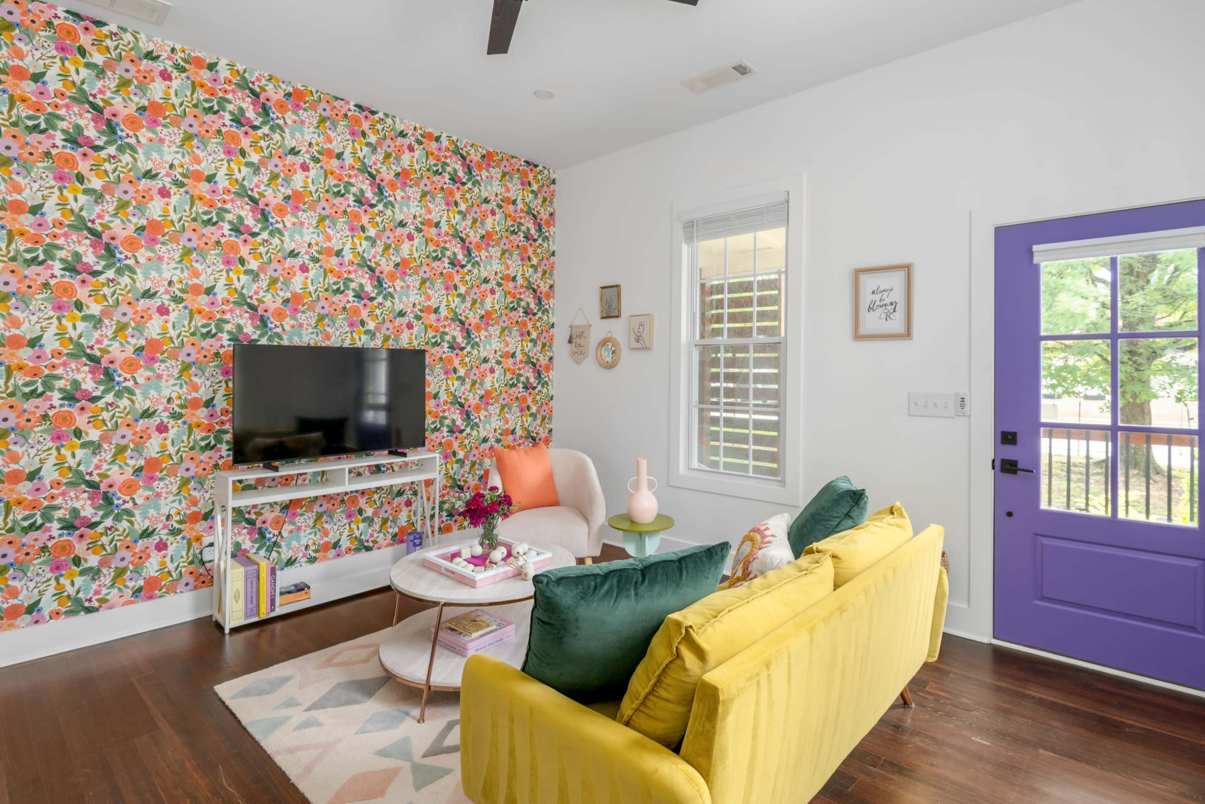 Violet Fizz | Girly Dream Duplex in Hip Cabbagetown, Atlanta, GA | Off ...