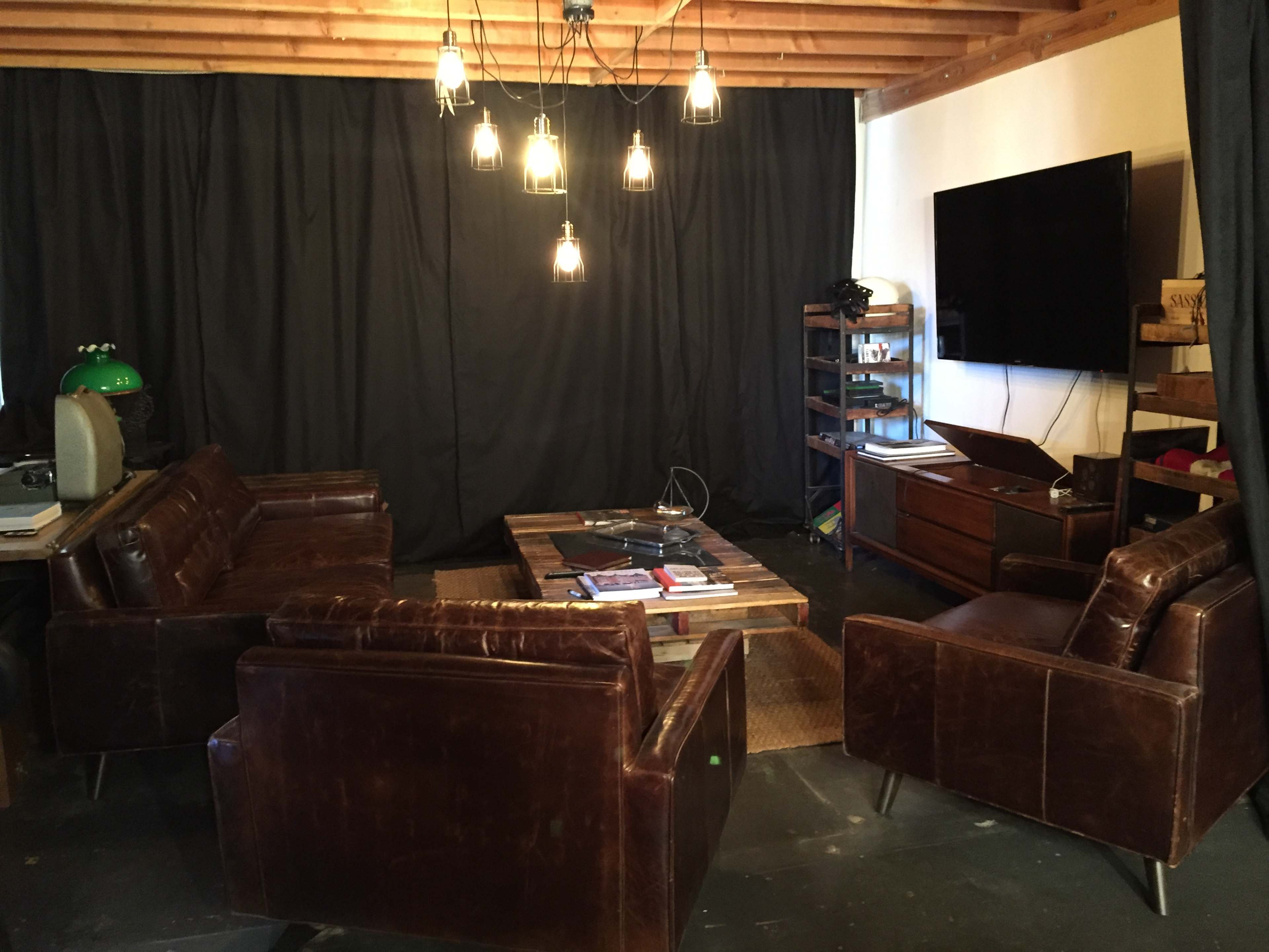 Dust Studios LA | STUDIO 5 | Modern Studio in West Hollywood, VIP Green ...