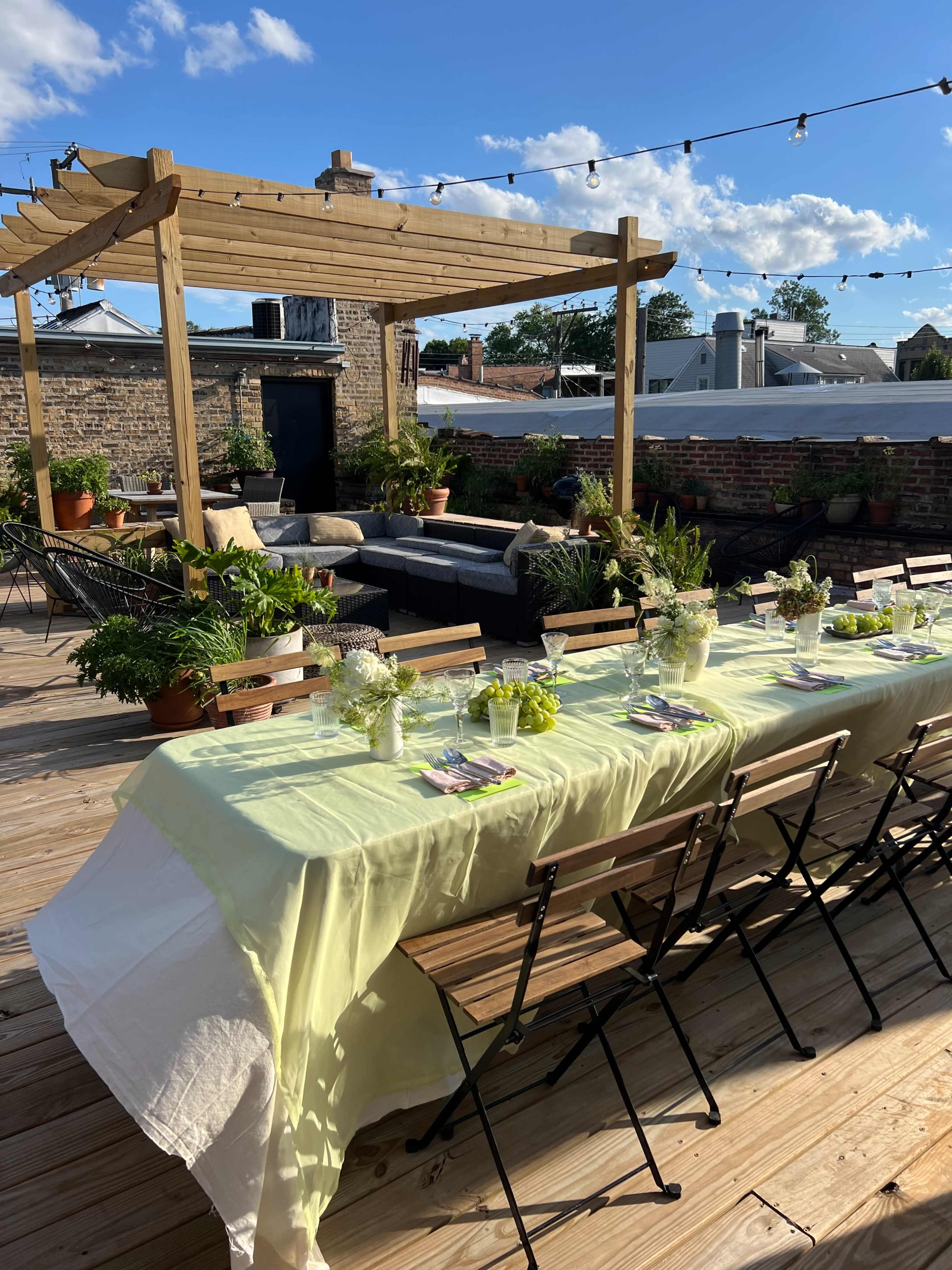 Skylight Artist Loft with Kitchen Studio, Chicago, IL | Production ...