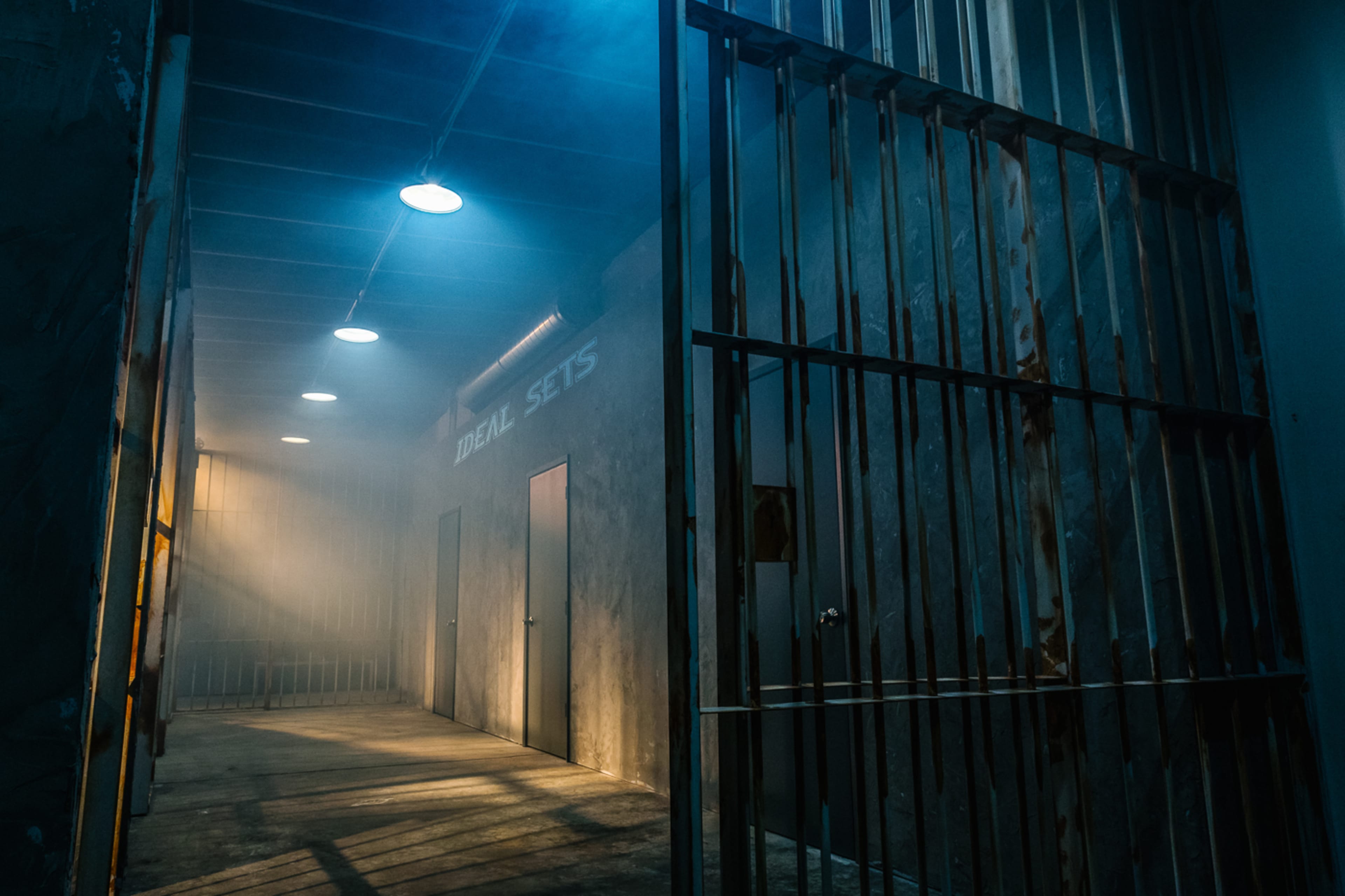 Los Angeles Prison Standing Set Jail Cell Set Filming Location with 20 ...