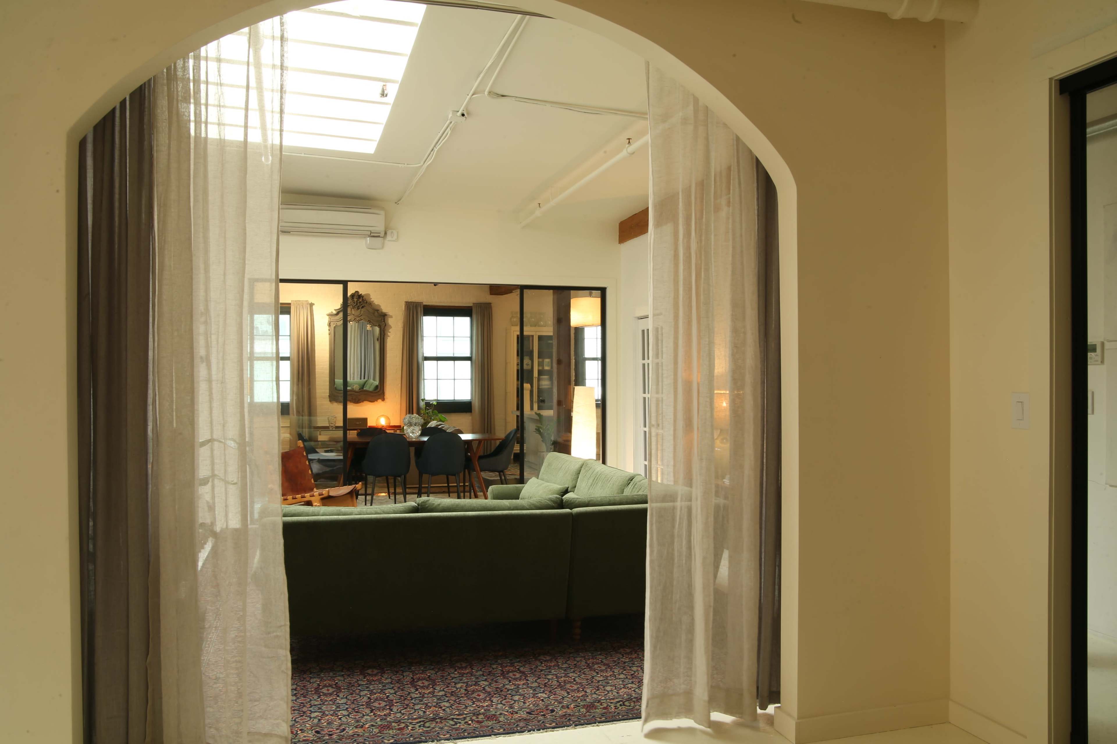 Amazing huge, bright Dumbo loft with studio production space, Brooklyn ...