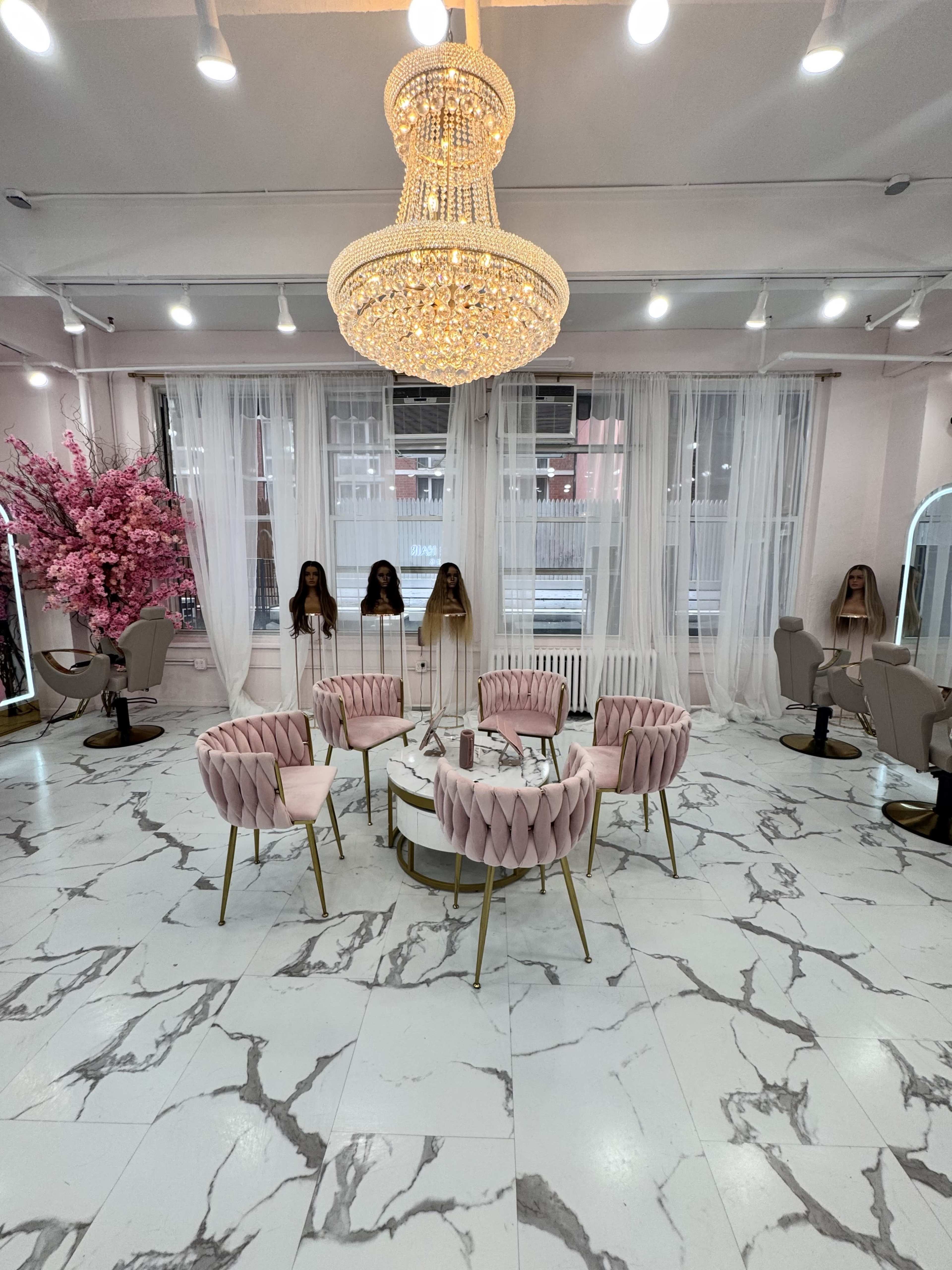 Elegant Pink Venue in Downtown NYC: Ideal for Glam Services & Stylish ...