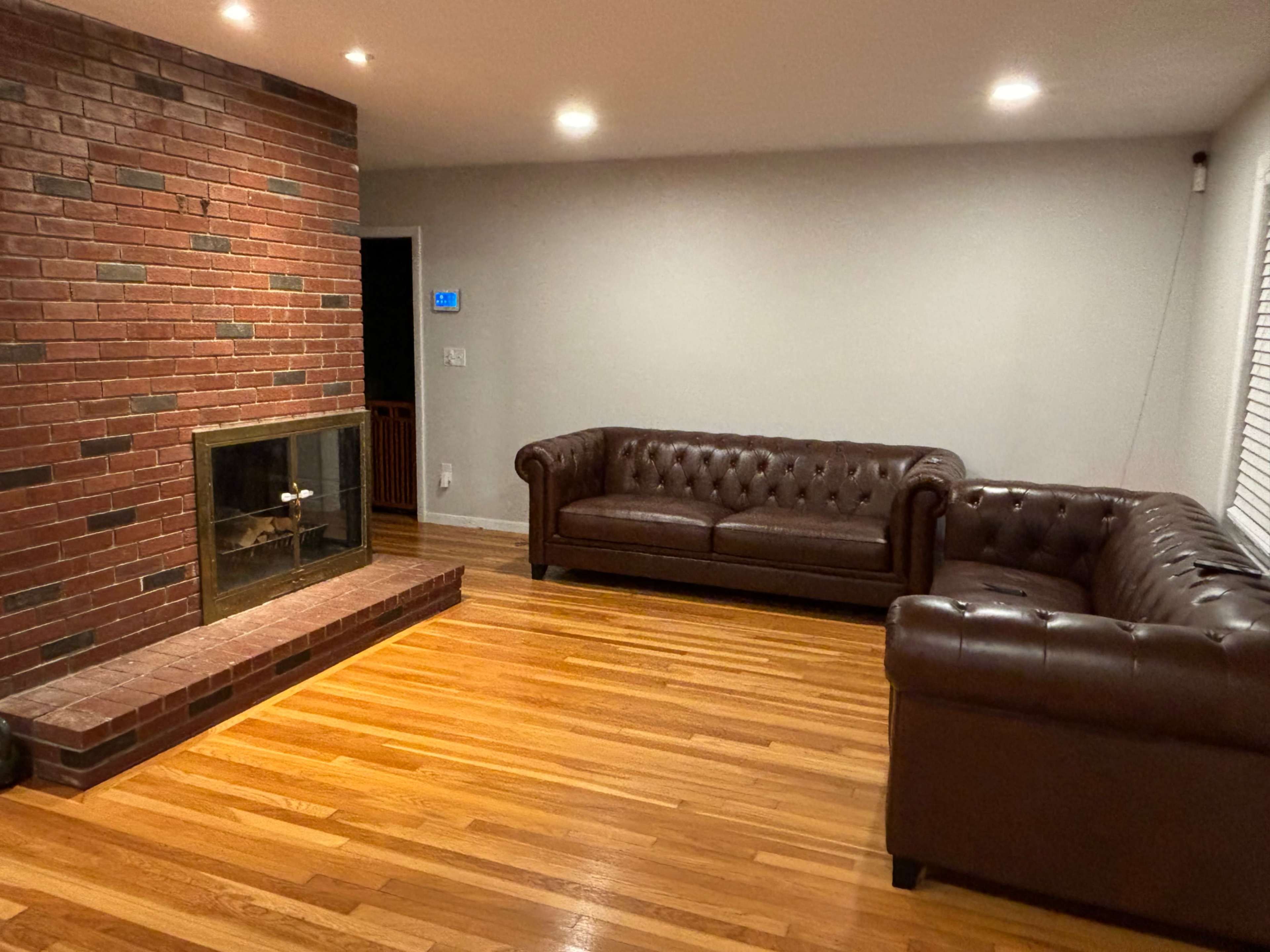 Typical middle-class suburban home outside of Boston, Raynham, MA ...