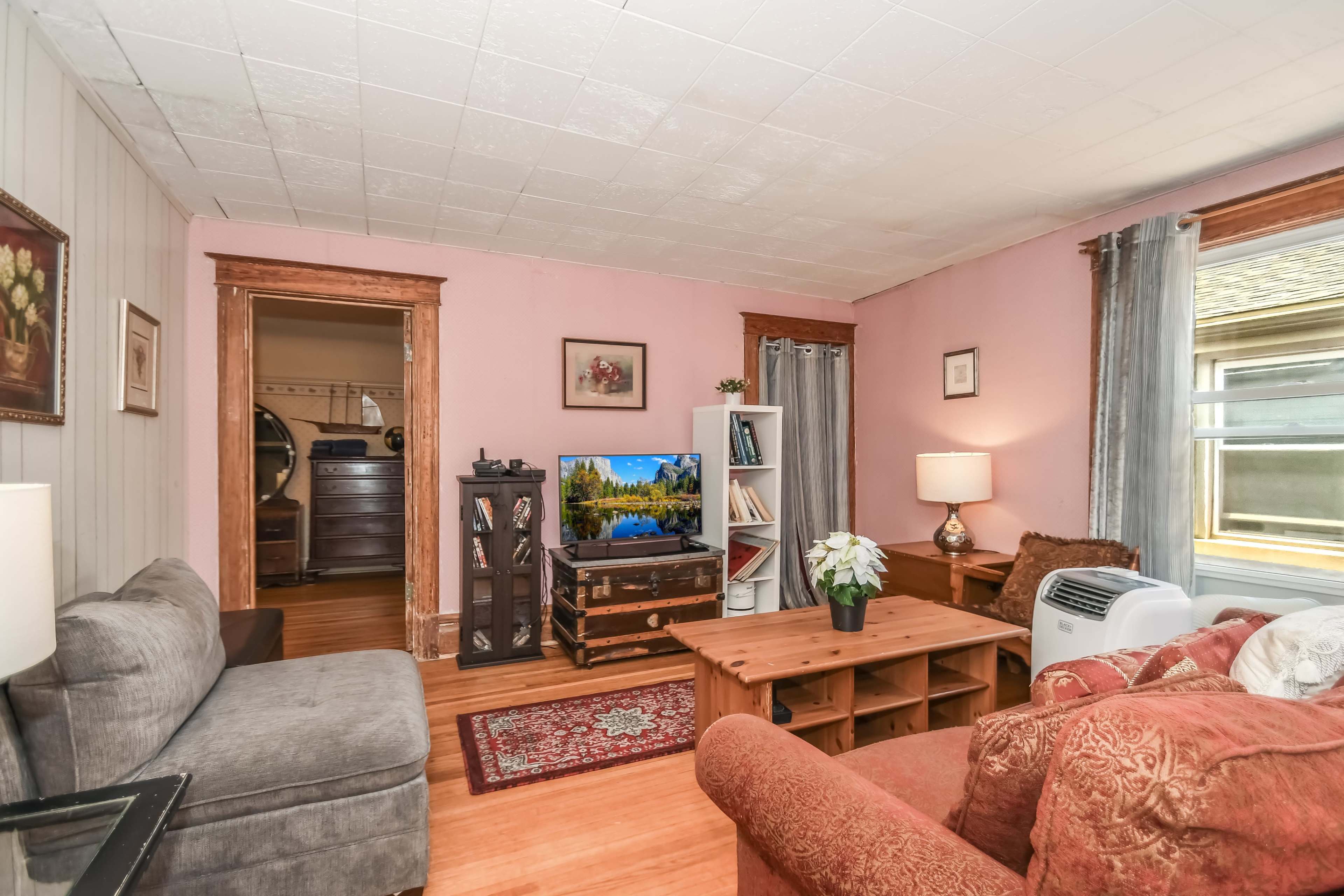 Historic 1893 home in Berwyn, 3000 sq ft., authentic Victorian ...