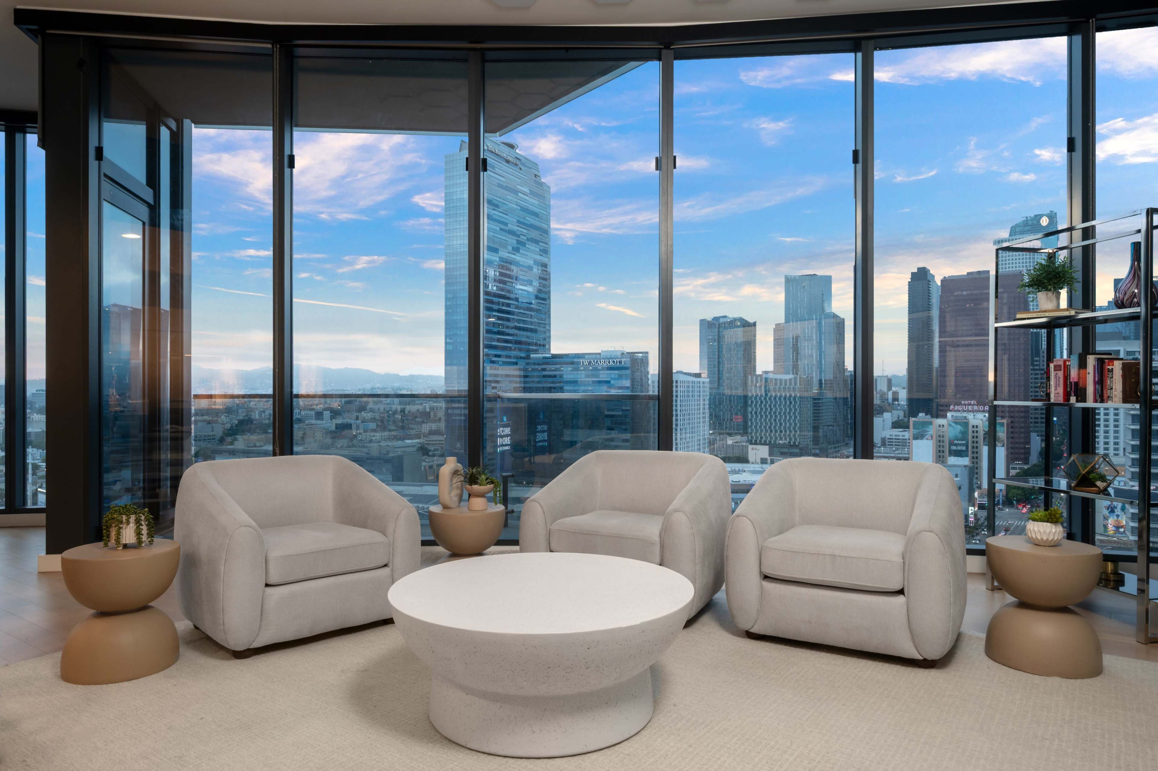 Aura House Studios | EQUIPMENT INCLUDED: Stunning DTLA Production ...