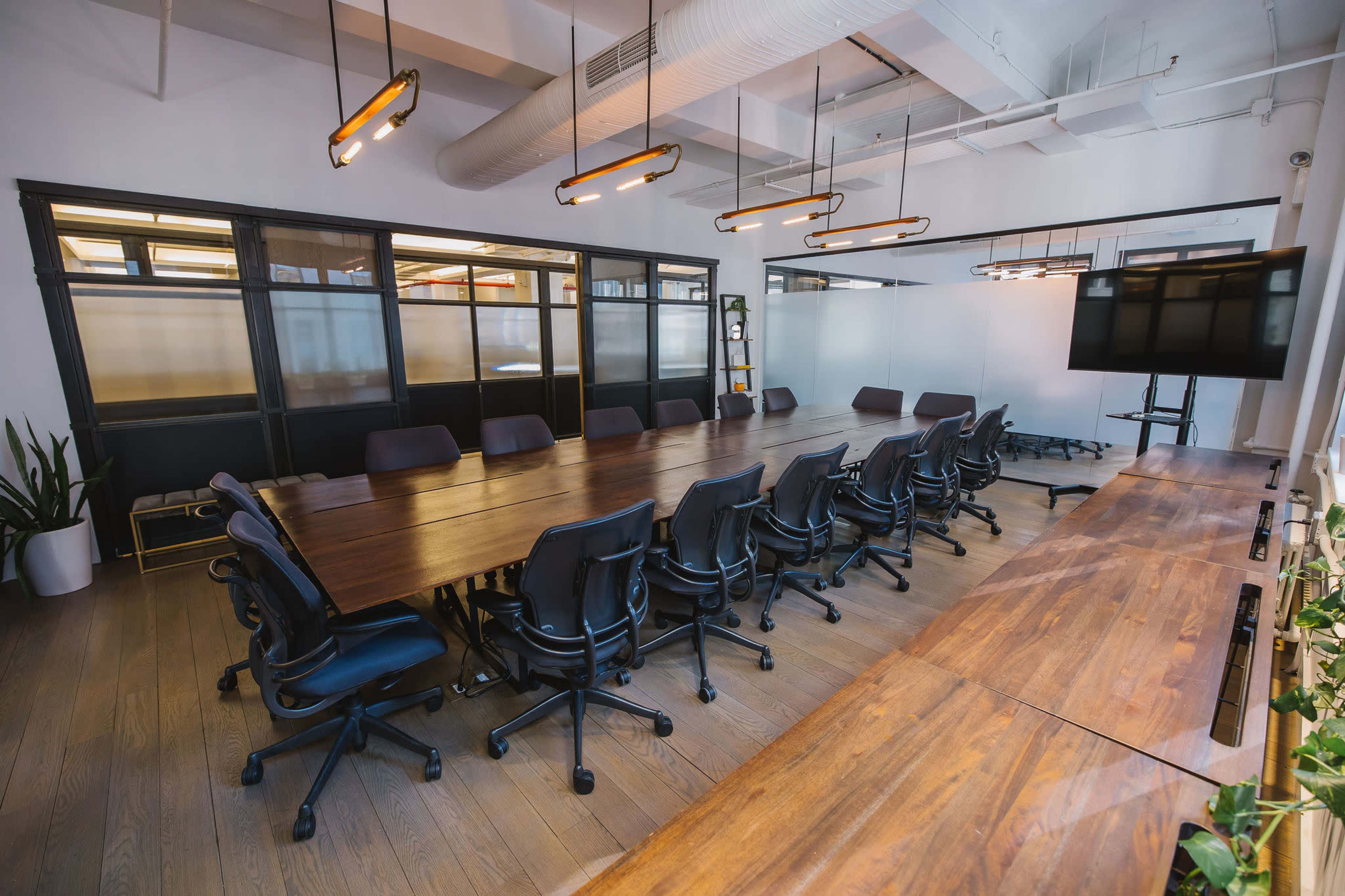 Blender Space | Meeting Room Fifth Ave, New York, NY | Event | Peerspace