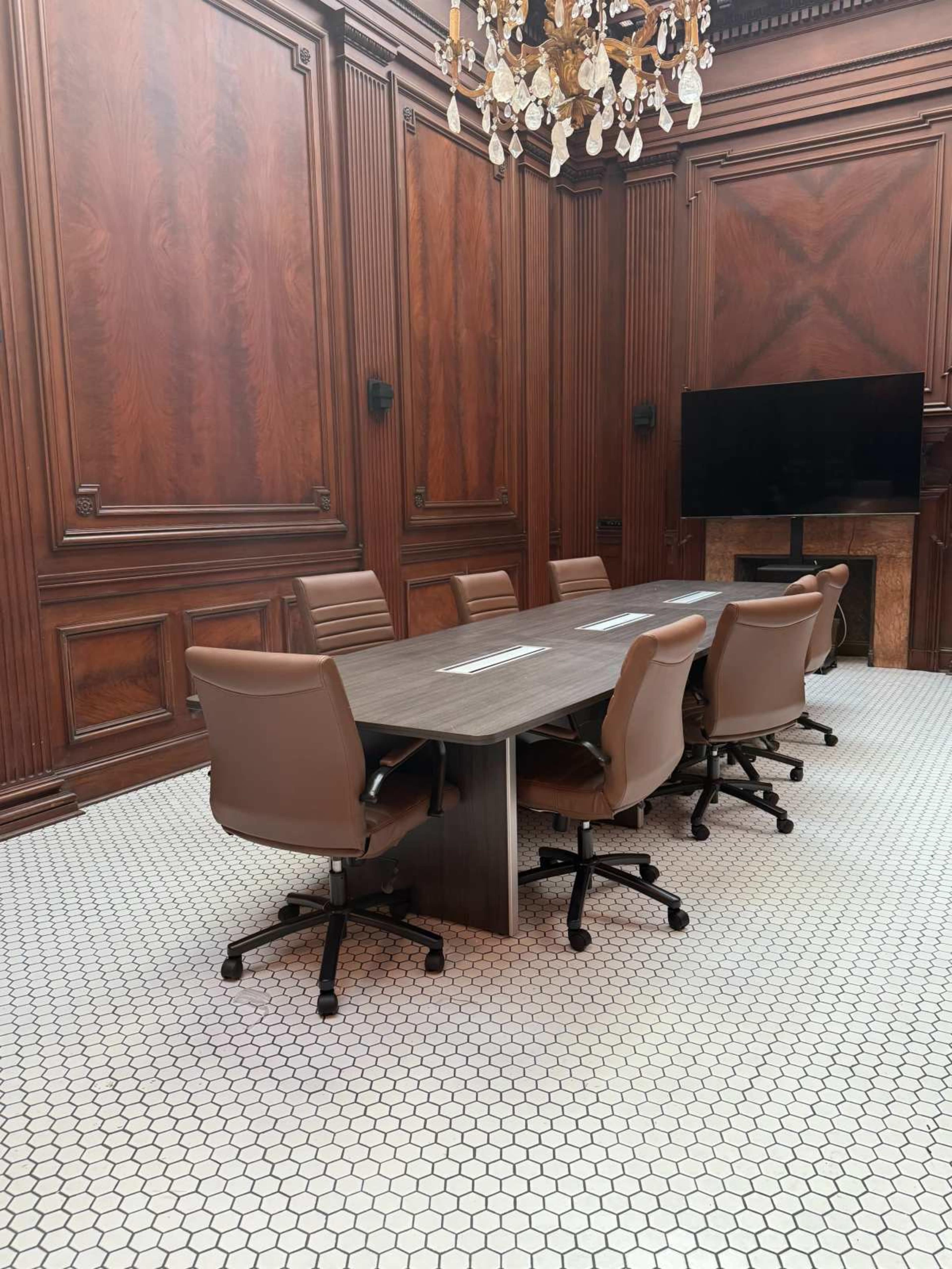 FH One Inc | Mahogany Boardroom in Oakland High-Rise, Oakland, AS ...