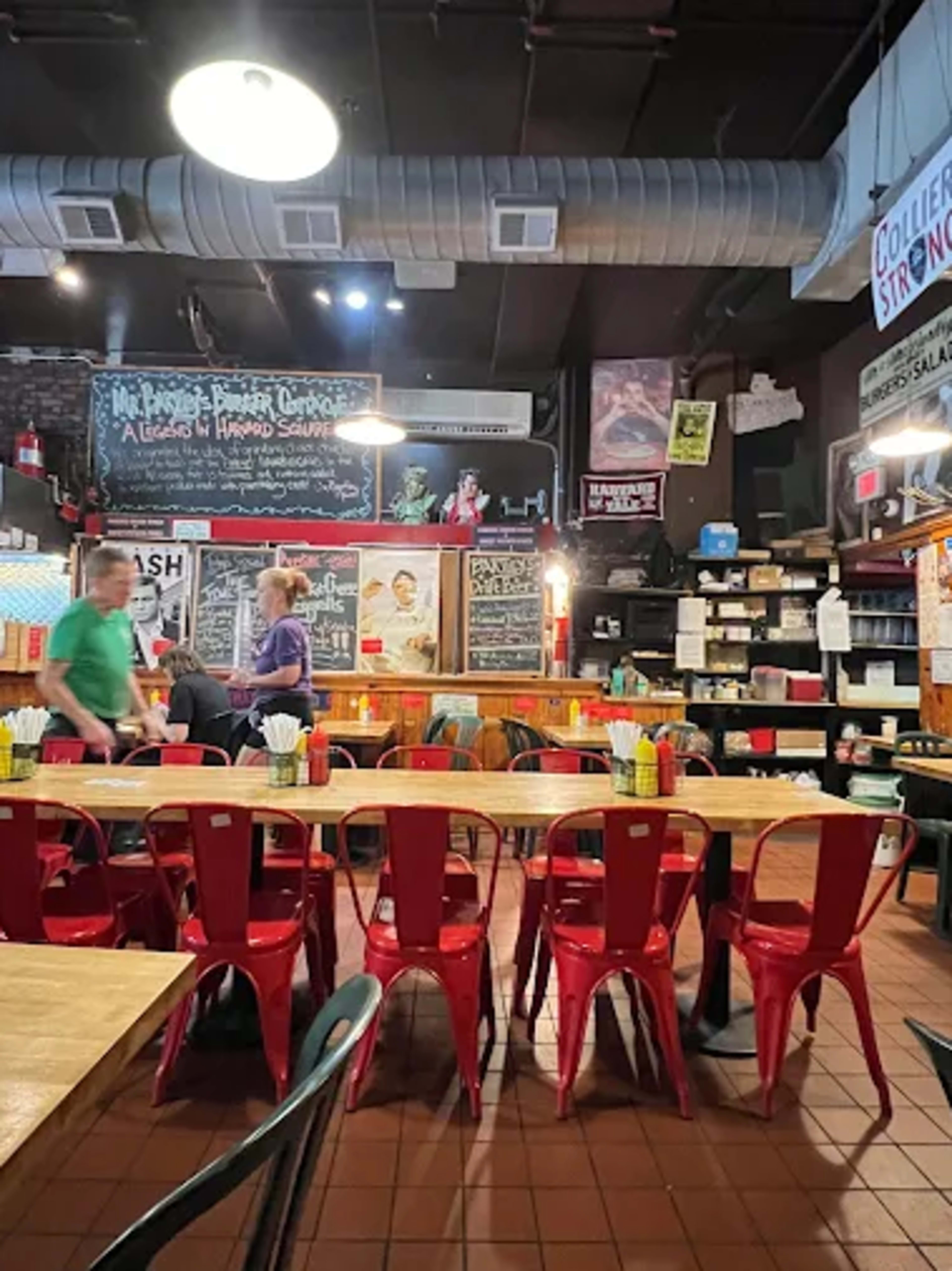 Mr Bartley's Burger Cottage | Iconic casual restaurant in Harvard ...