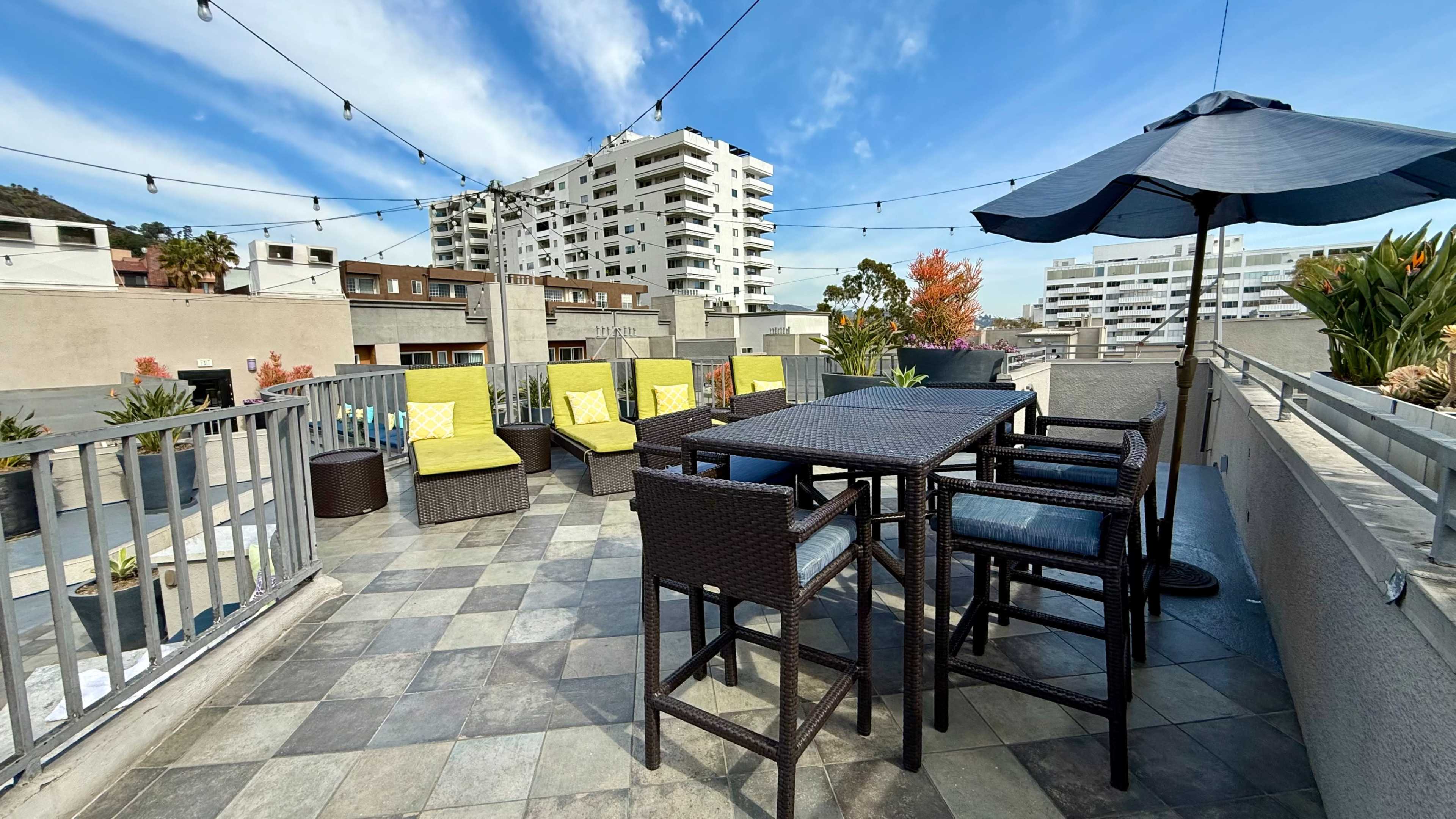 Scenic Rooftop Event Space with Stunning City & Hollywood Hills Views ...