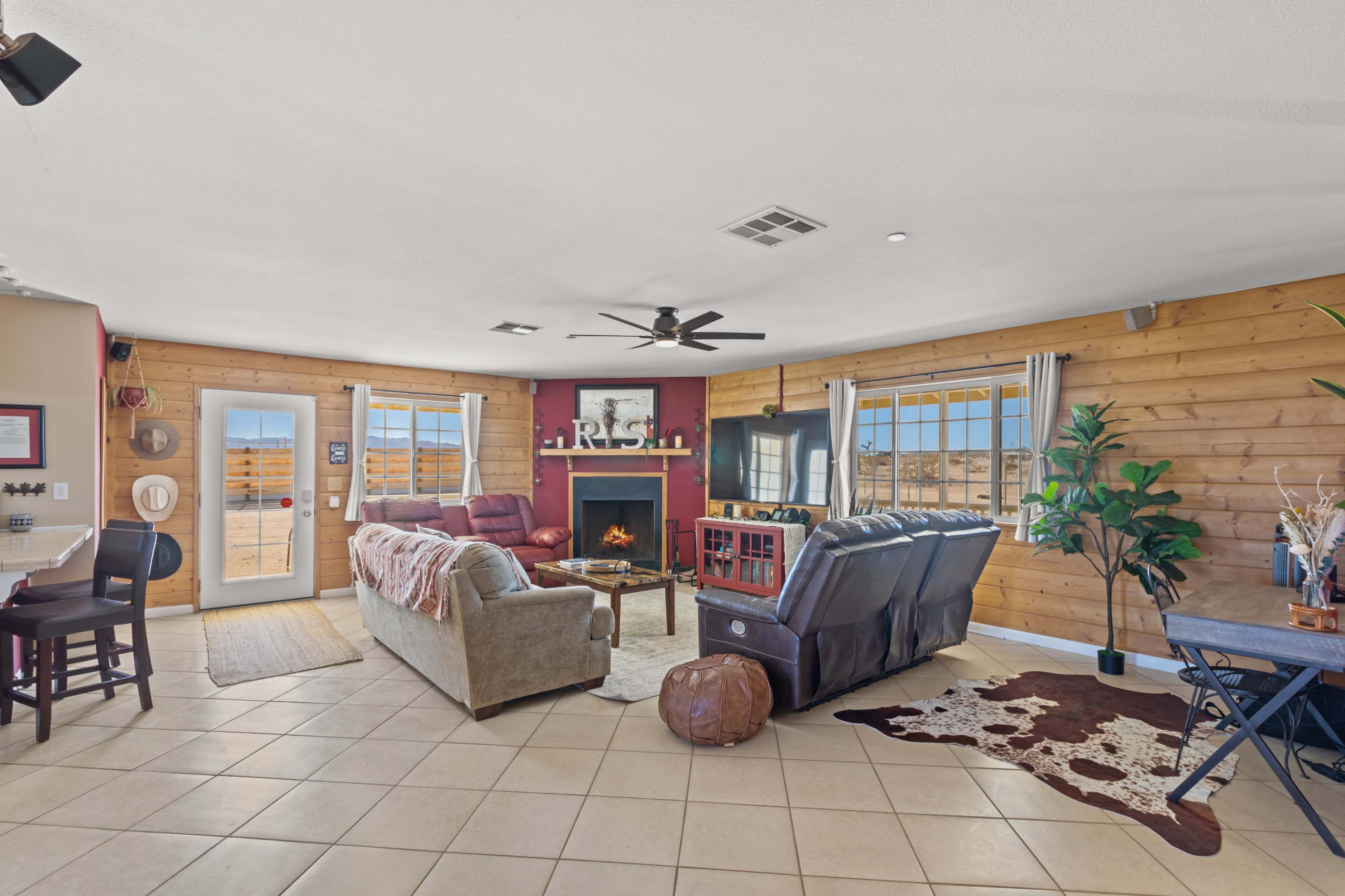 Desert Sanctuary with Panoramic Views, Joshua Tree, CA | Production ...