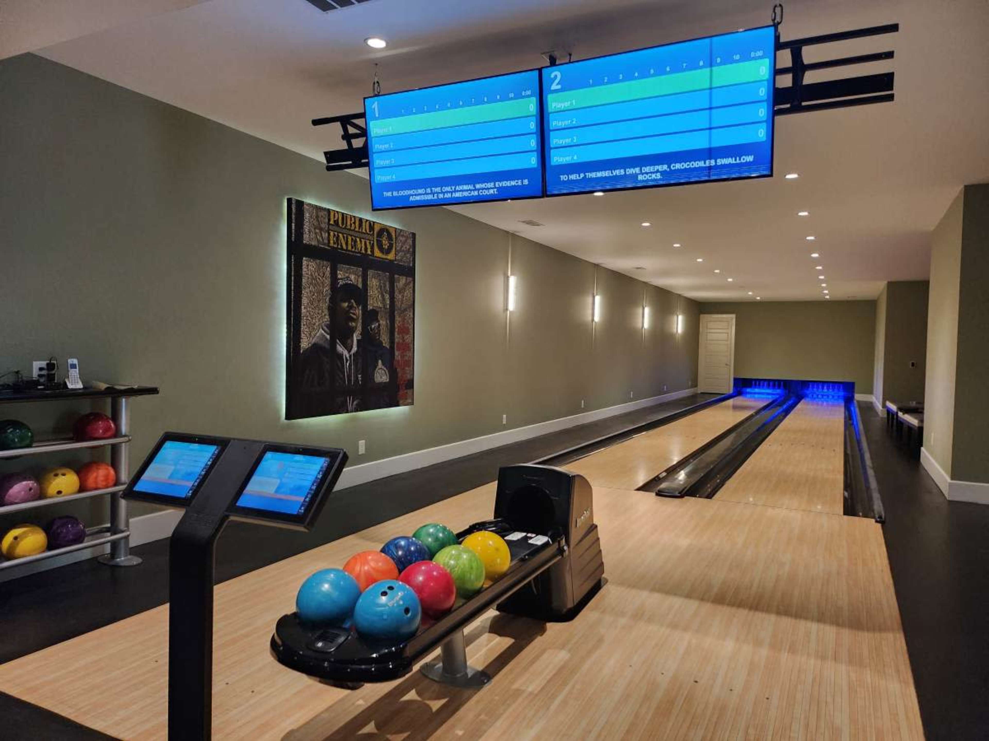 Secluded Gated Atlanta Mansion, Atlanta, GA | Off-Site | Peerspace