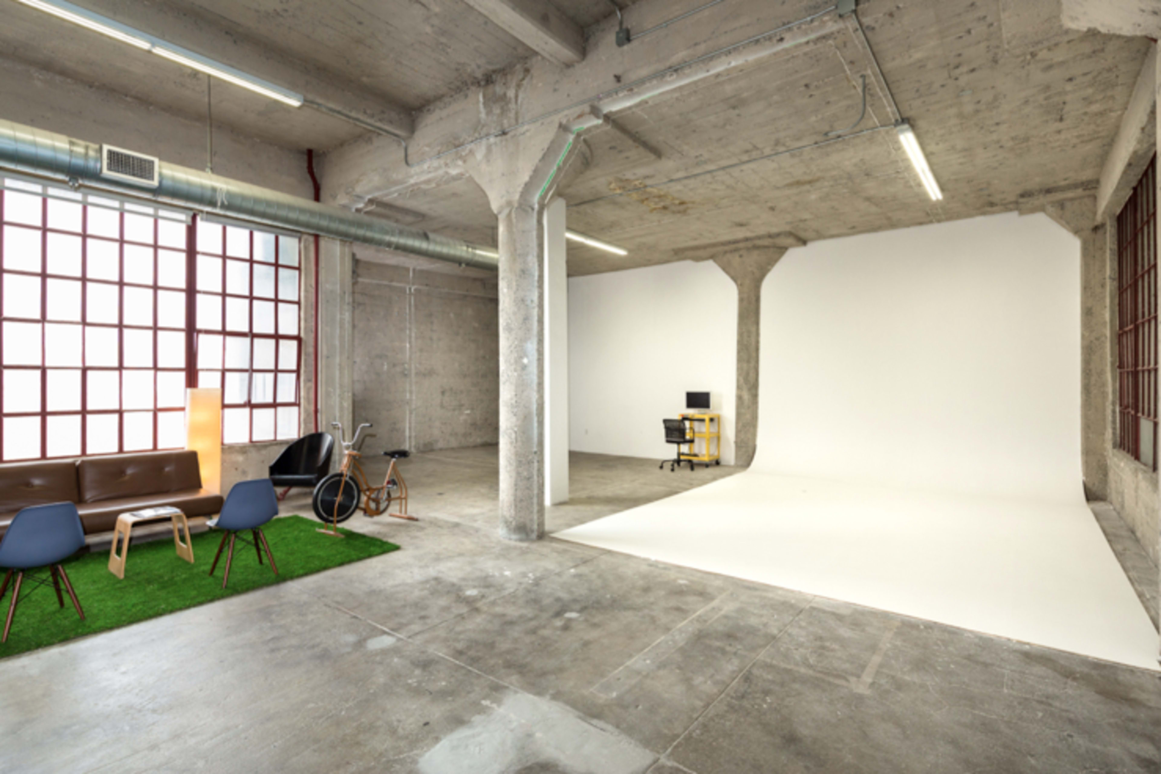 Studio + Production Office // Huge Downtown Industrial Studio With ...