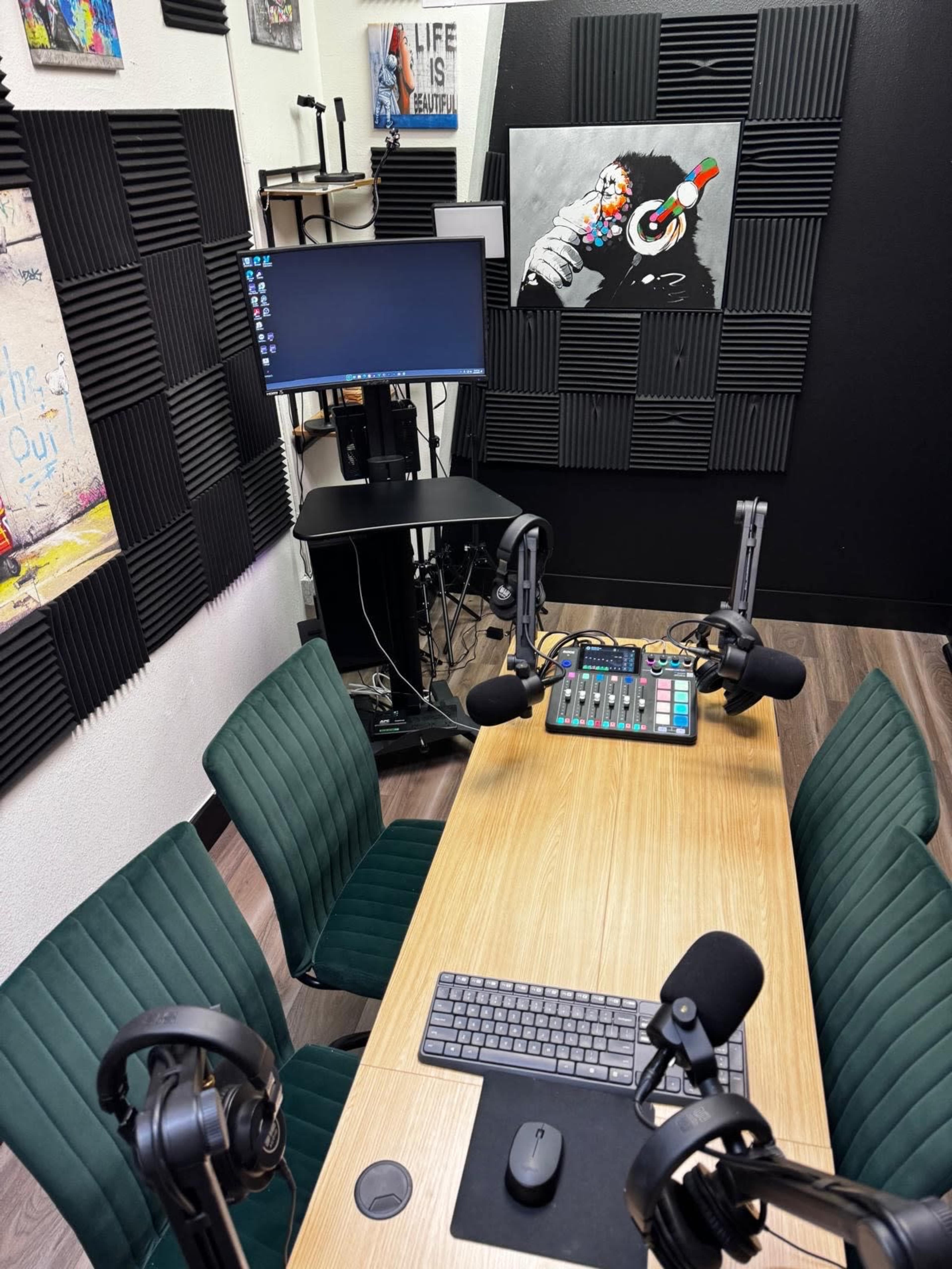 Coworkers Zone | Podcast Room in Orlando FL, Orlando, FL | Production ...