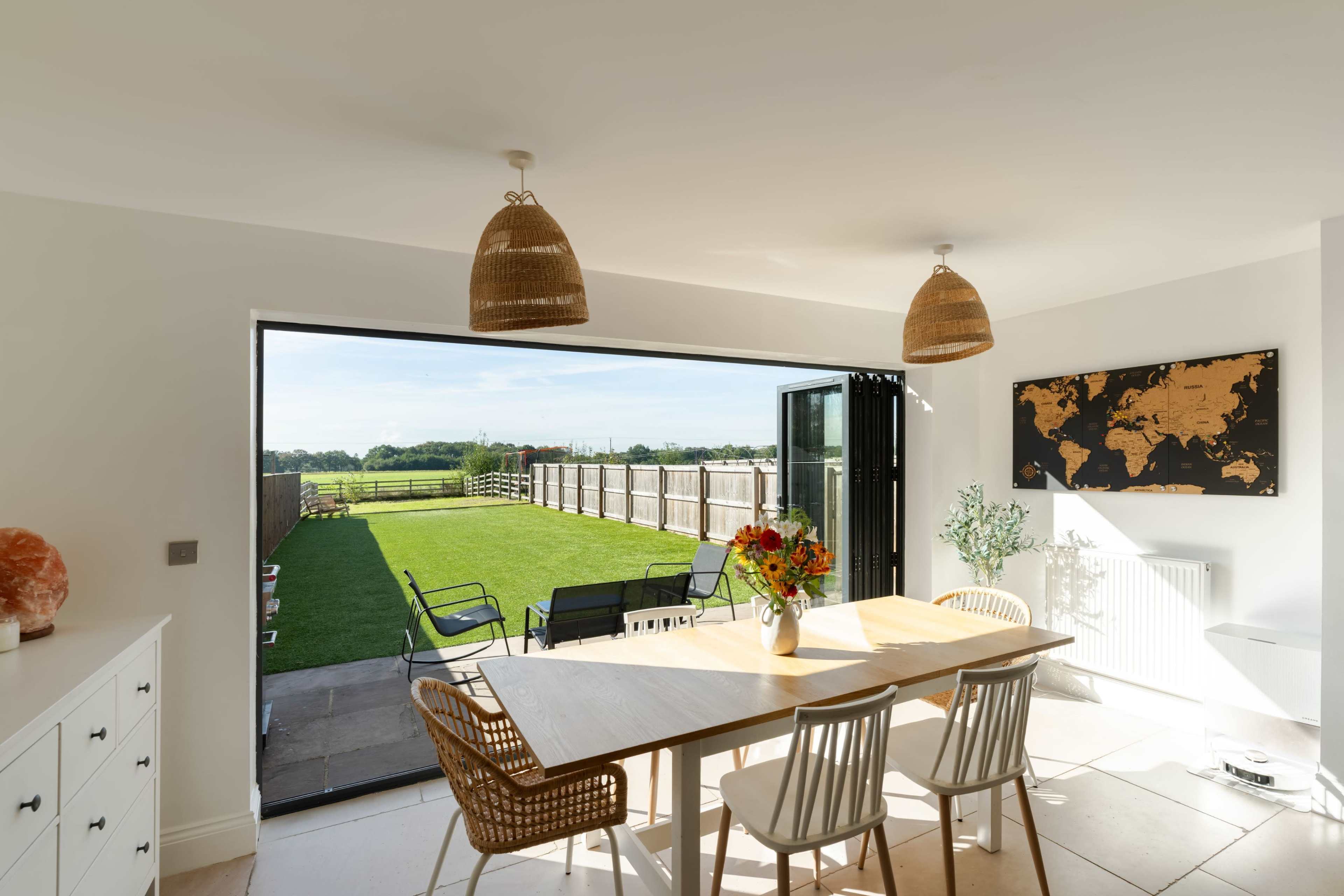 Poplar Cottage Melbourne | Modern Countryside Cottage with Open Kitchen ...